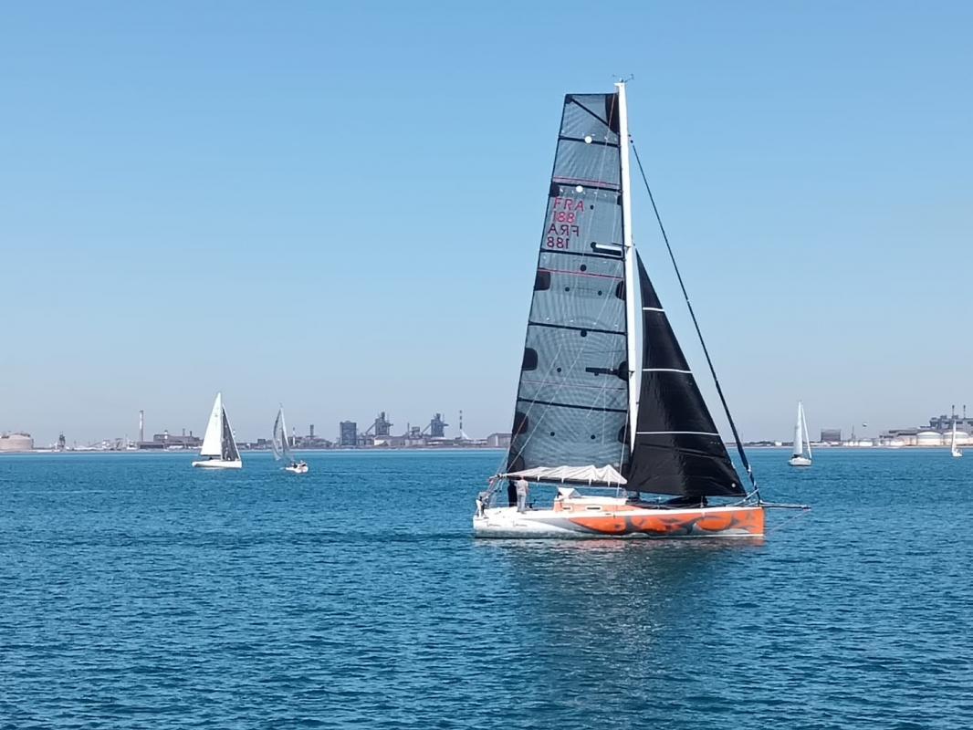 Used STRUCTURE pogo 40 in 13 - Bouches-du-Rhône - iNautia