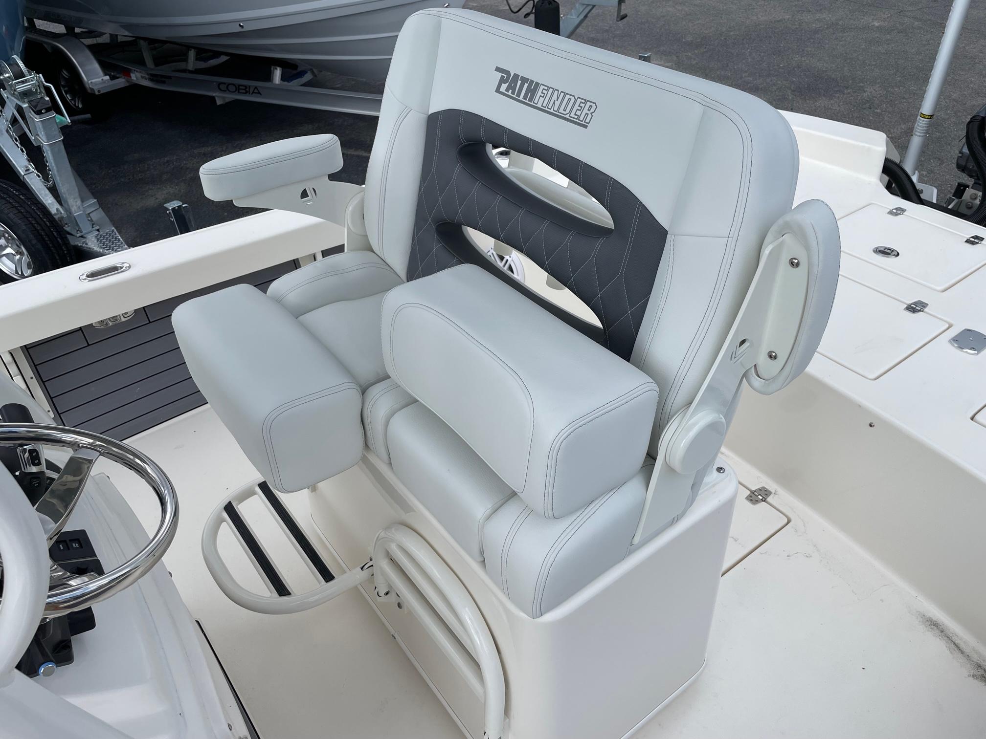 2024 Pathfinder 2600 HPS Center Console Boote Kaufen - YachtWorld