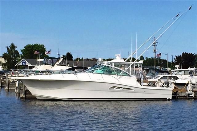 2011 Rampage 41 Express - Weber Yachts