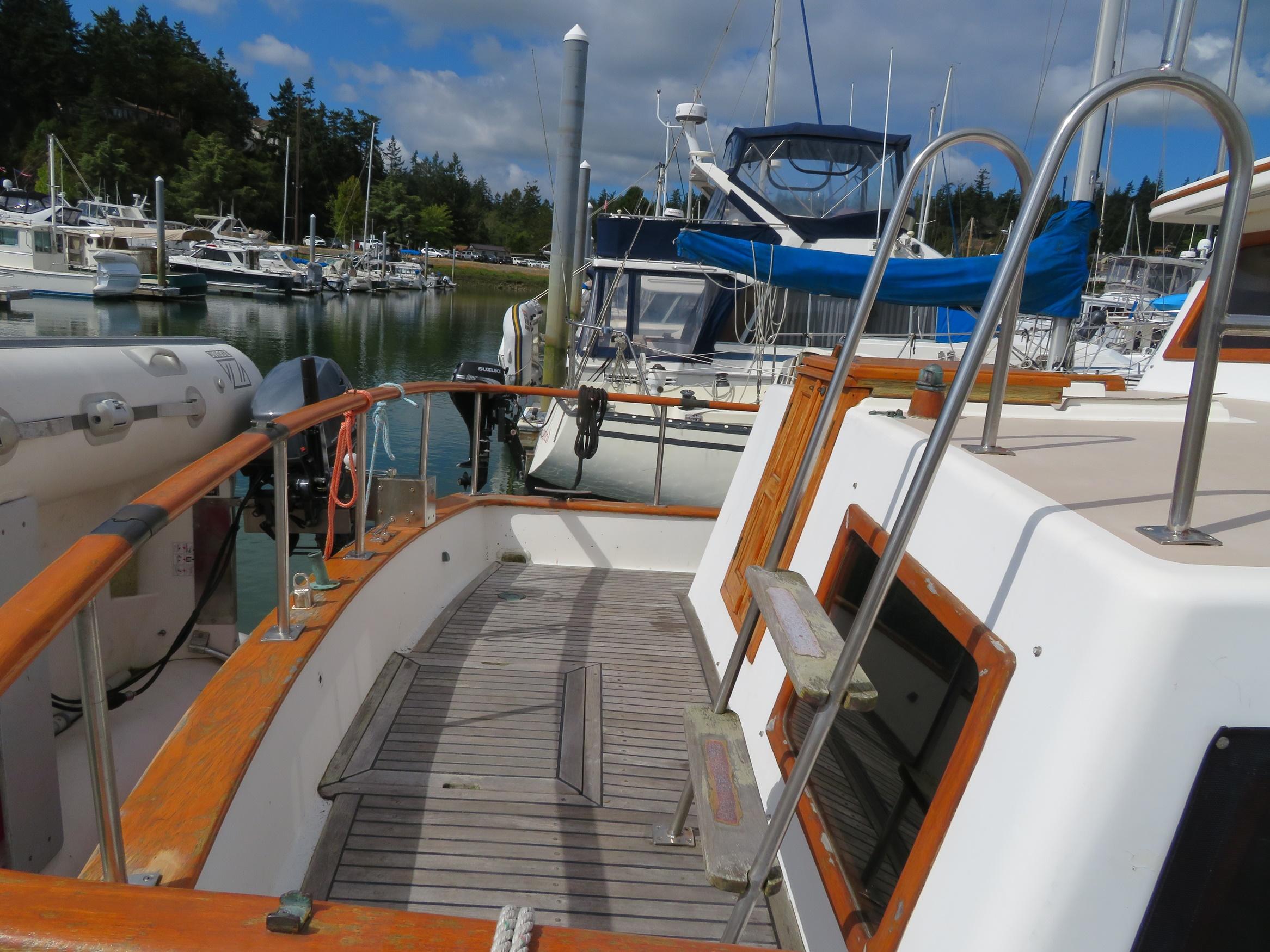 1981 CHB Double Cabin Trawlers à vendre - YachtWorld