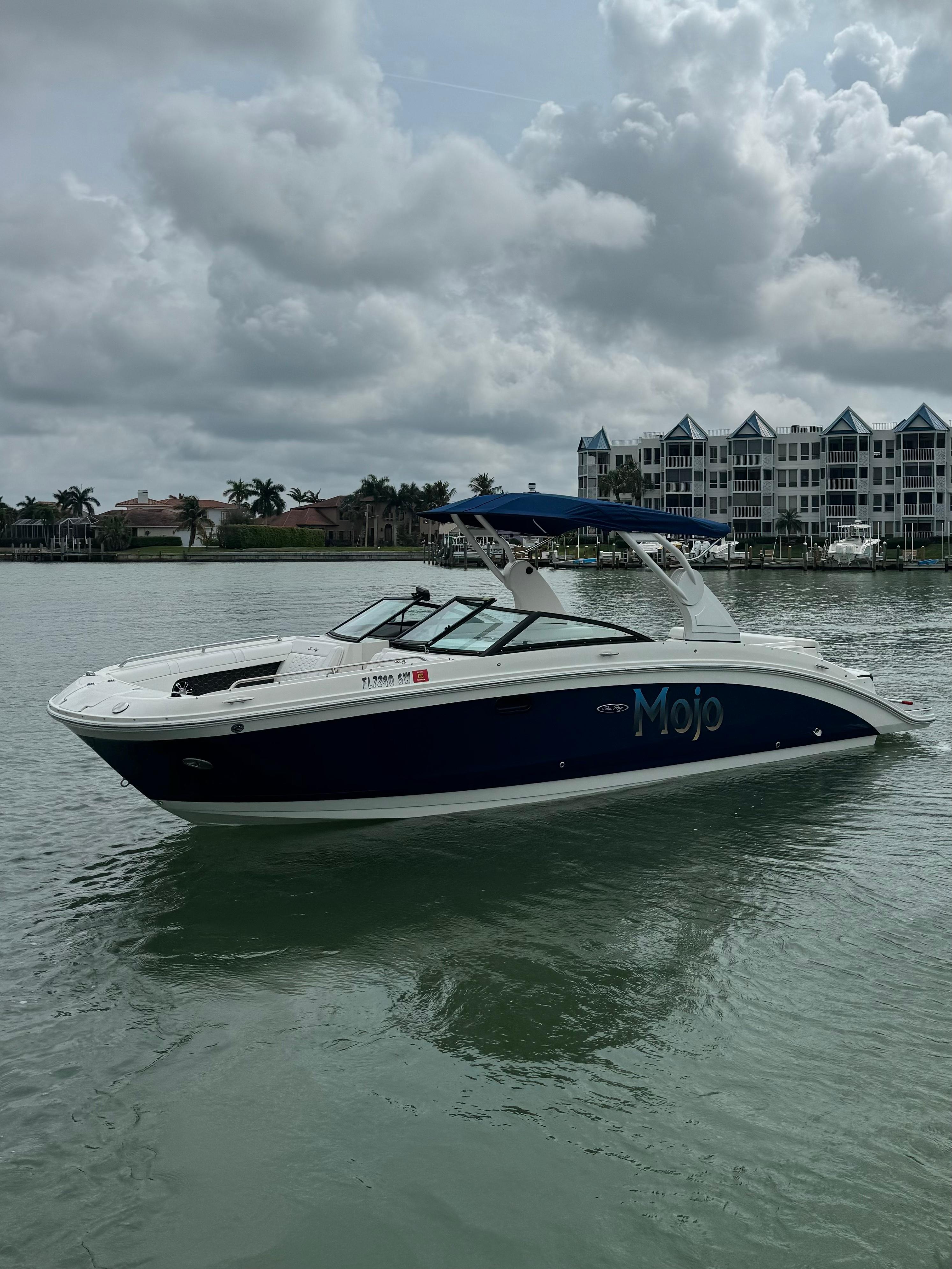 2019 Sea Ray 27 SDX Deck for sale - YachtWorld