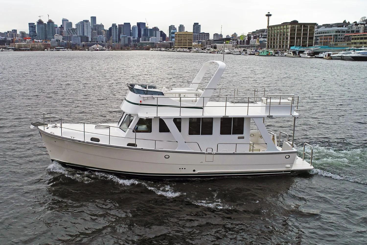 2026 Helmsman Trawlers 38E Sedan Trawler for sale - YachtWorld