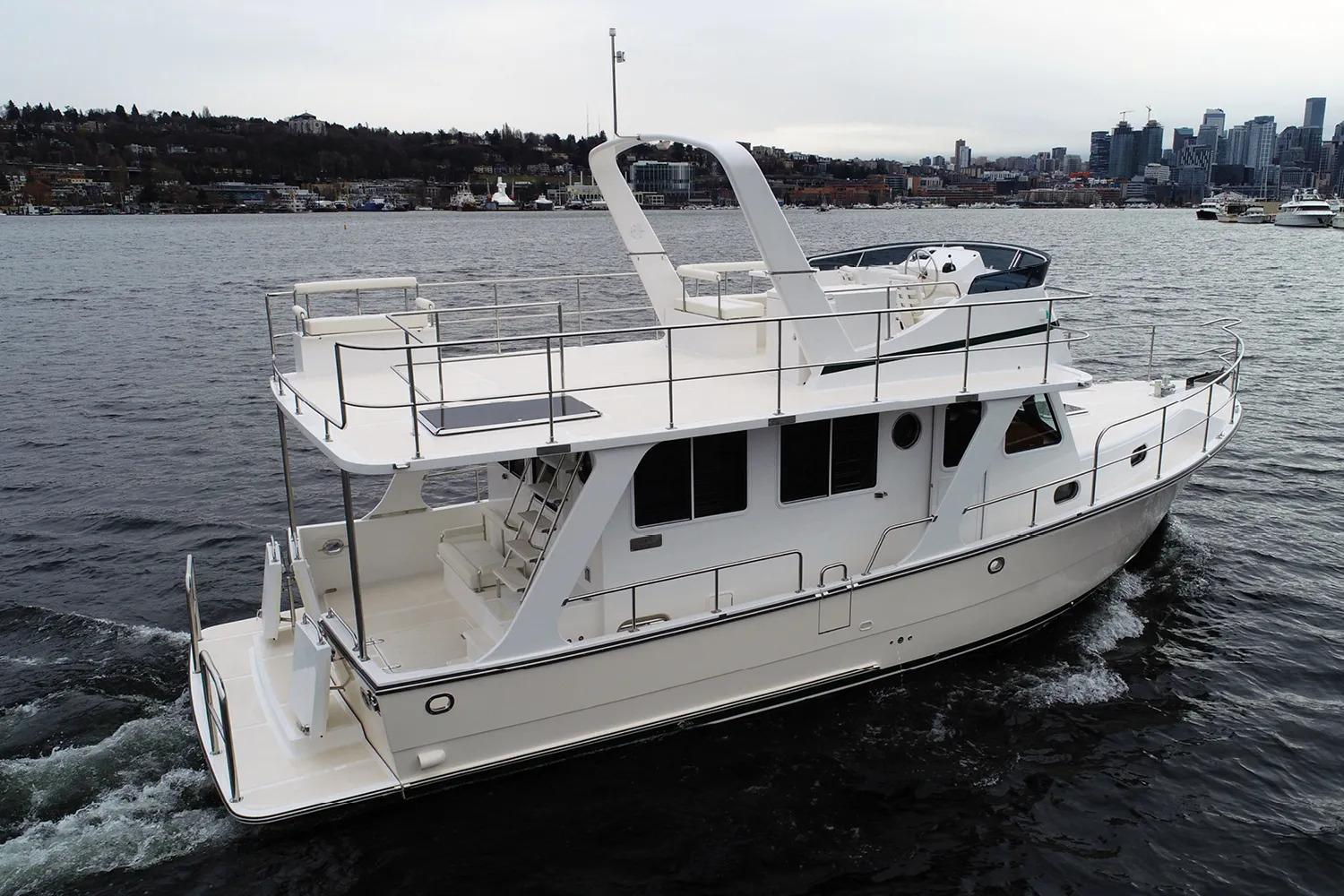 2026 Helmsman Trawlers 38E Sedan Trawler for sale - YachtWorld
