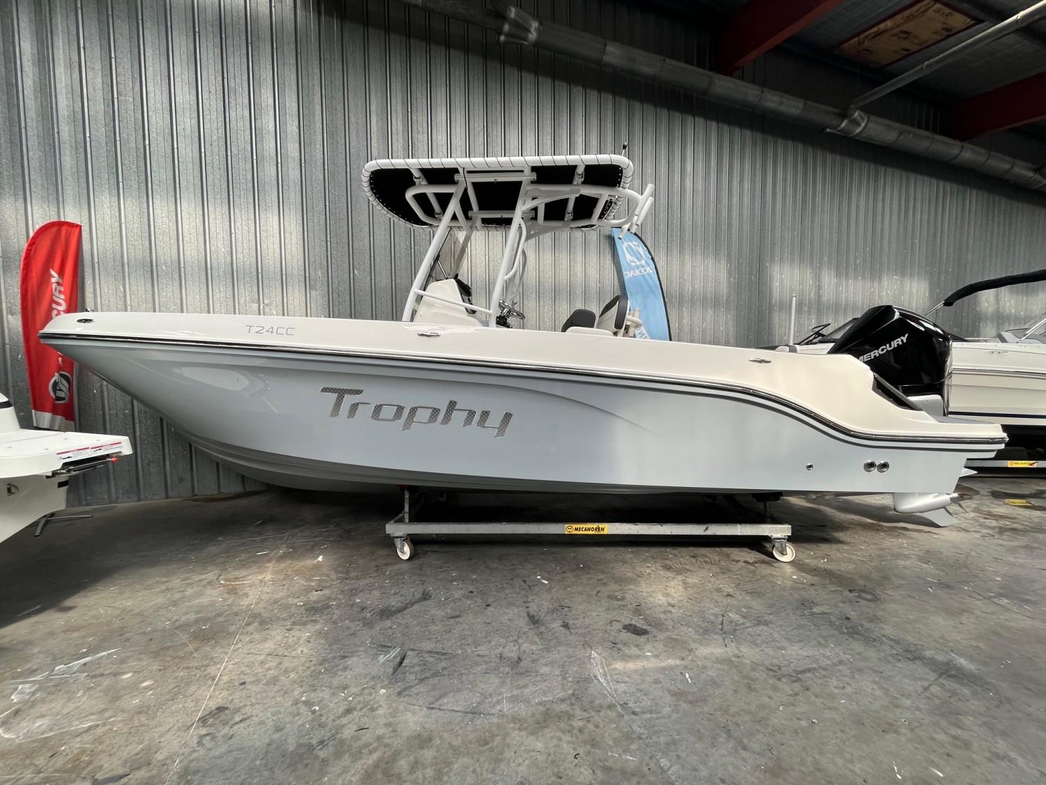 New 2024 Bayliner Trophy T24 CC - 30 - Gard | TopBoats