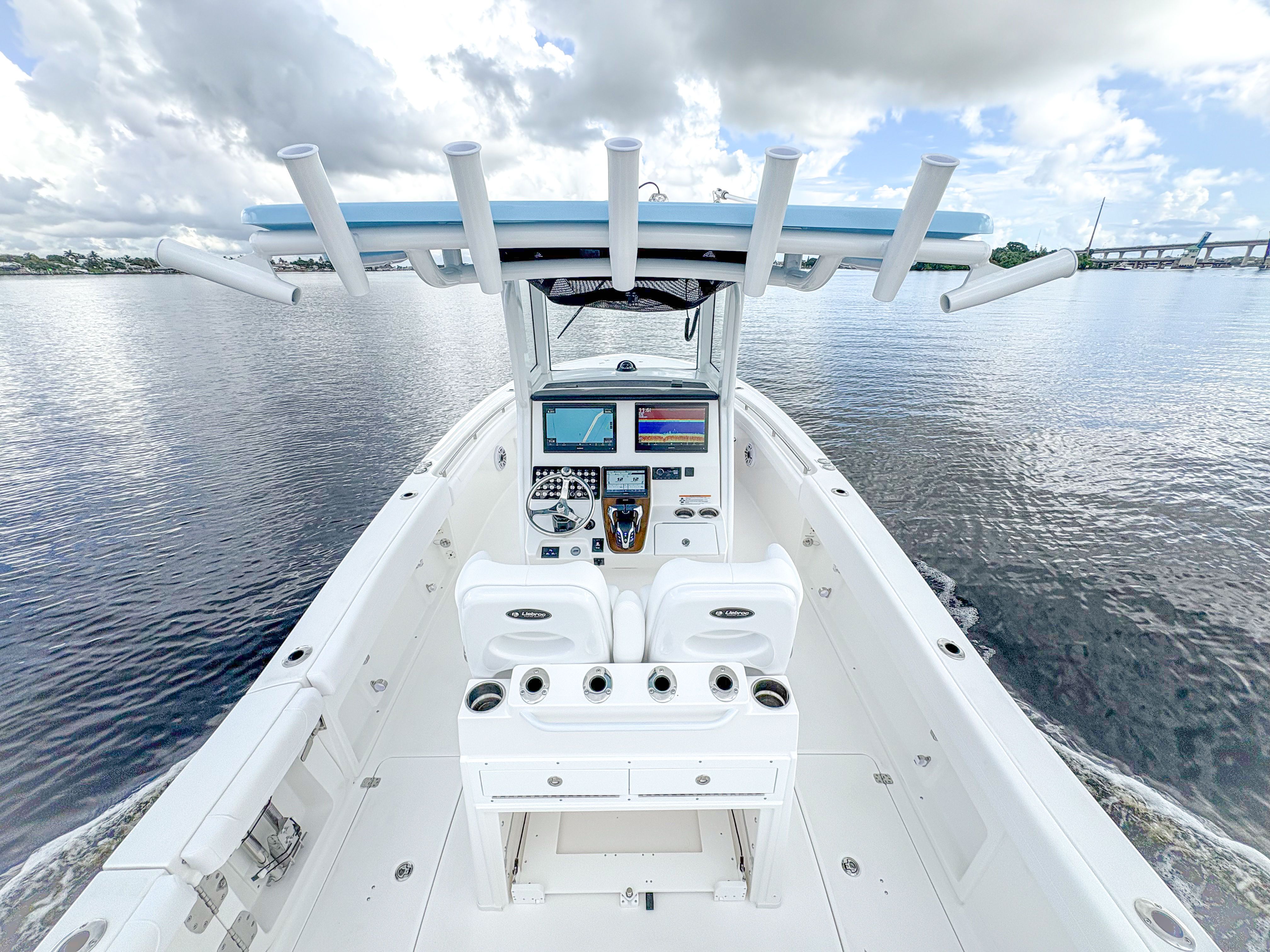 2026 Caymas 291 HB Center Console for sale - YachtWorld