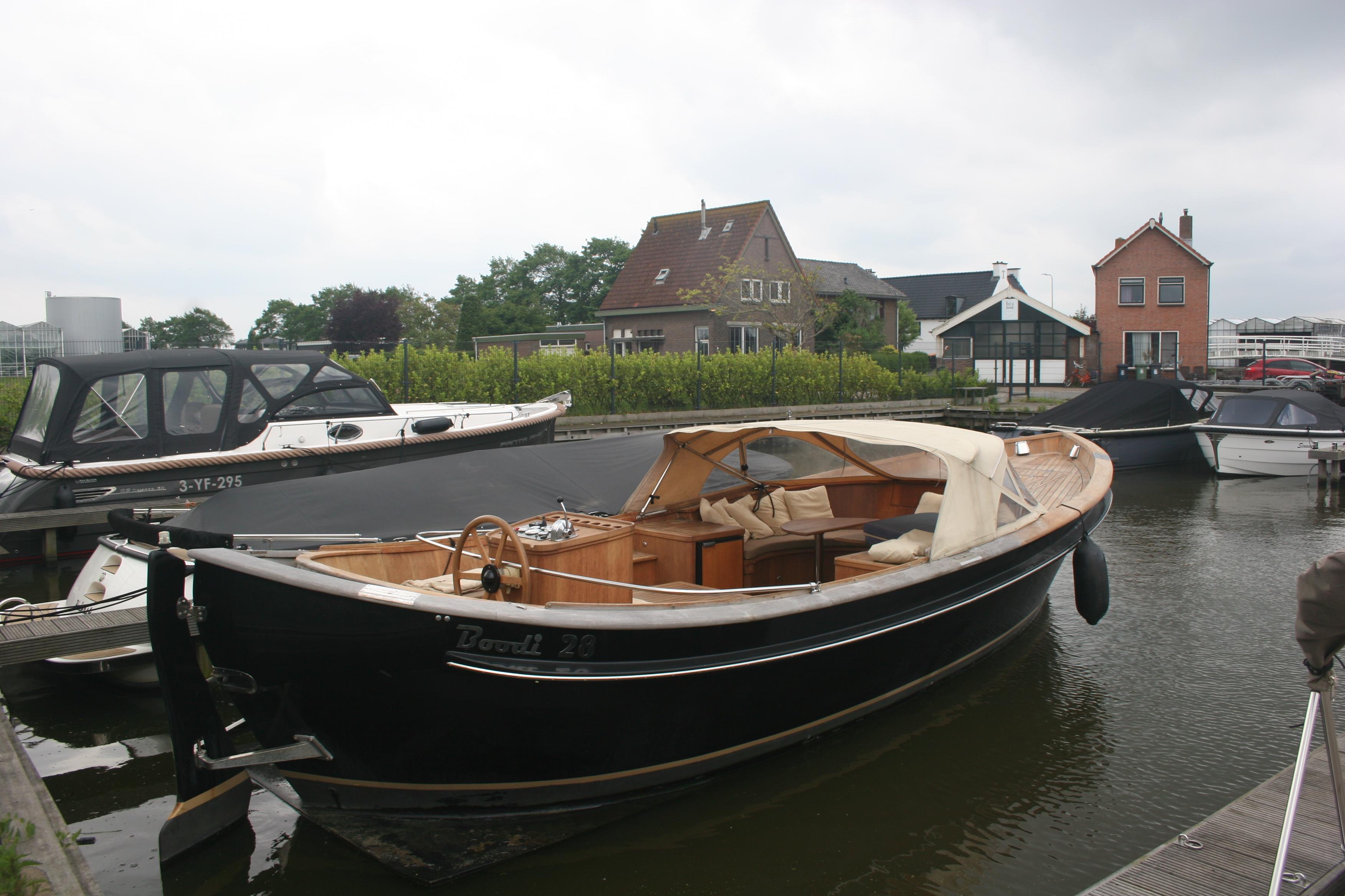 Polyester boten te koop - YachtFocus
