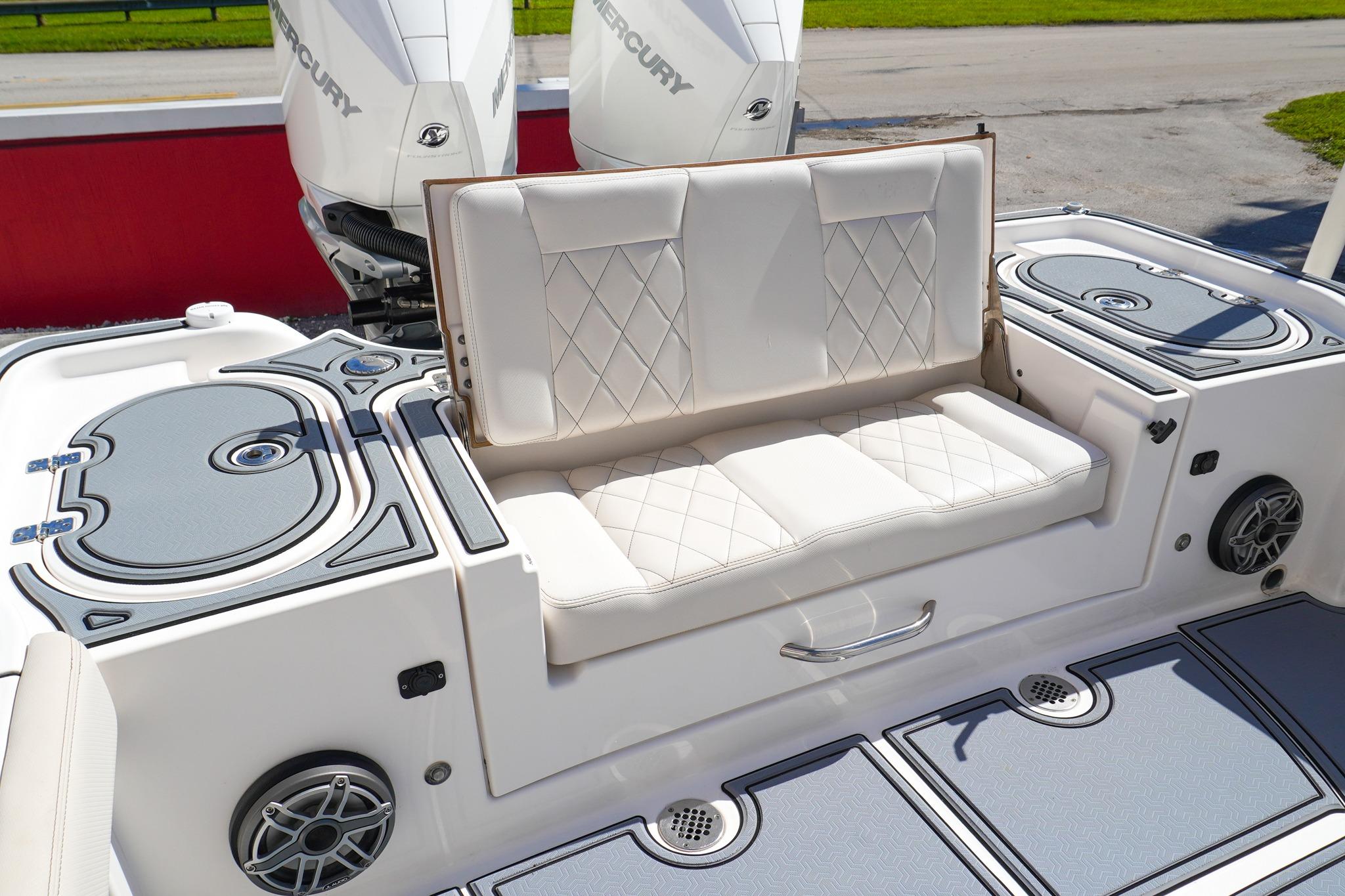 2021 Blue Wave Makaira Centre Console for sale - YachtWorld