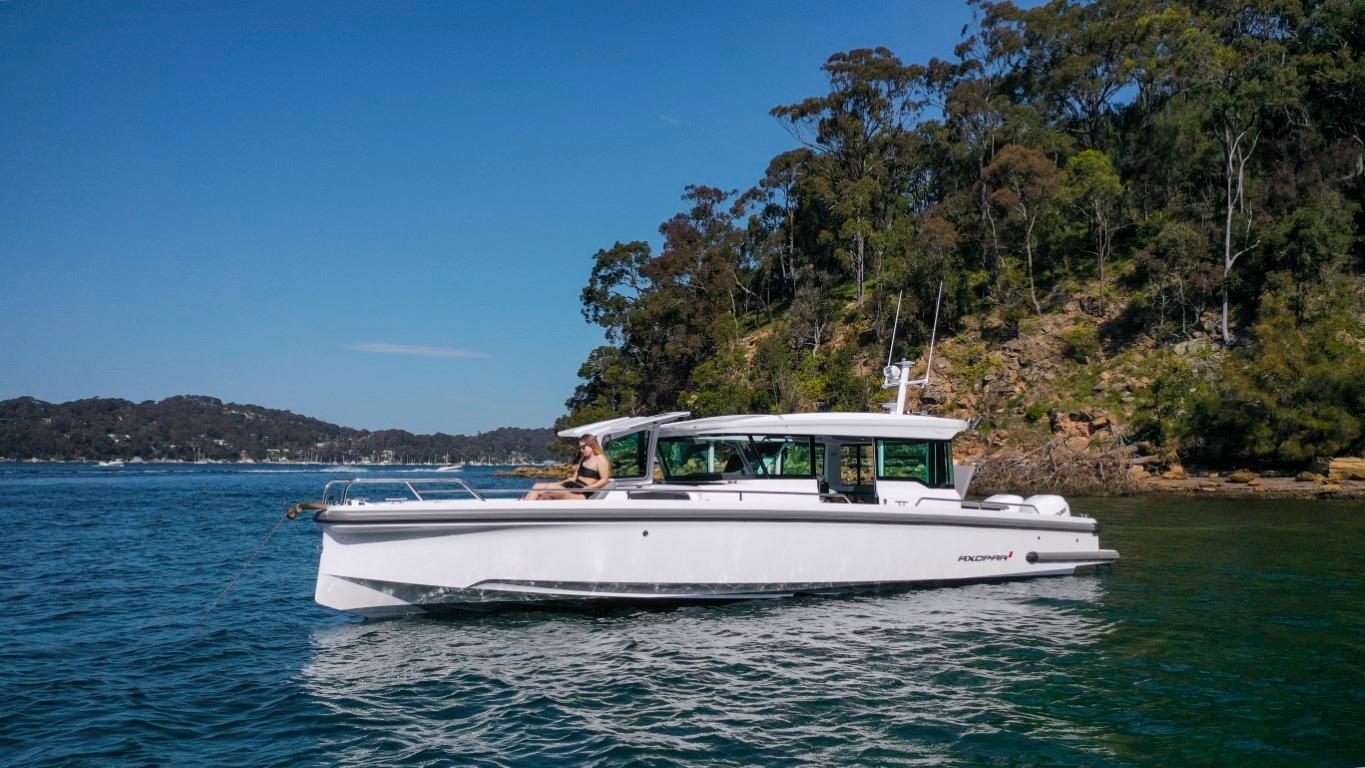 2024 Axopar 37XC CROSS CABIN Center Console for sale - YachtWorld