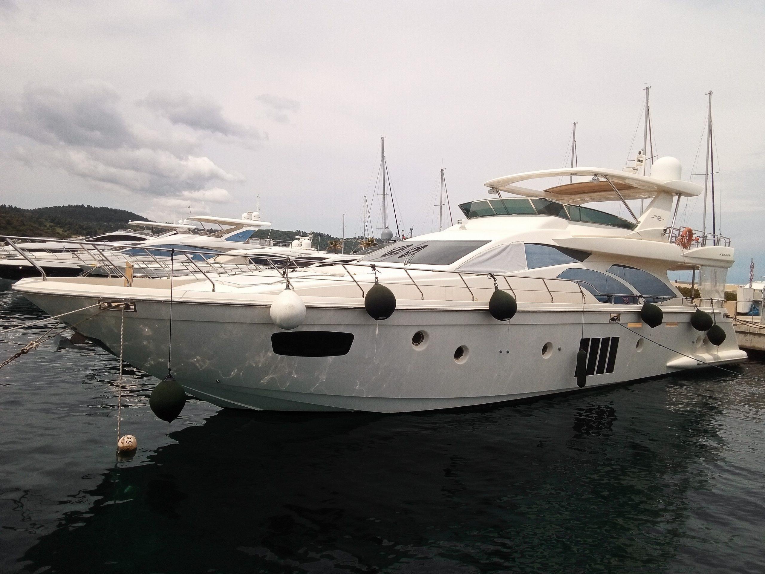 Azimut 78 | 2010 | 78ft | Boatshop24