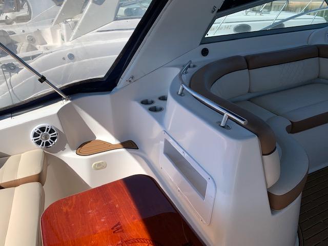 2004 Rinker 342 Fiesta Vee Express Cruiser for sale - YachtWorld