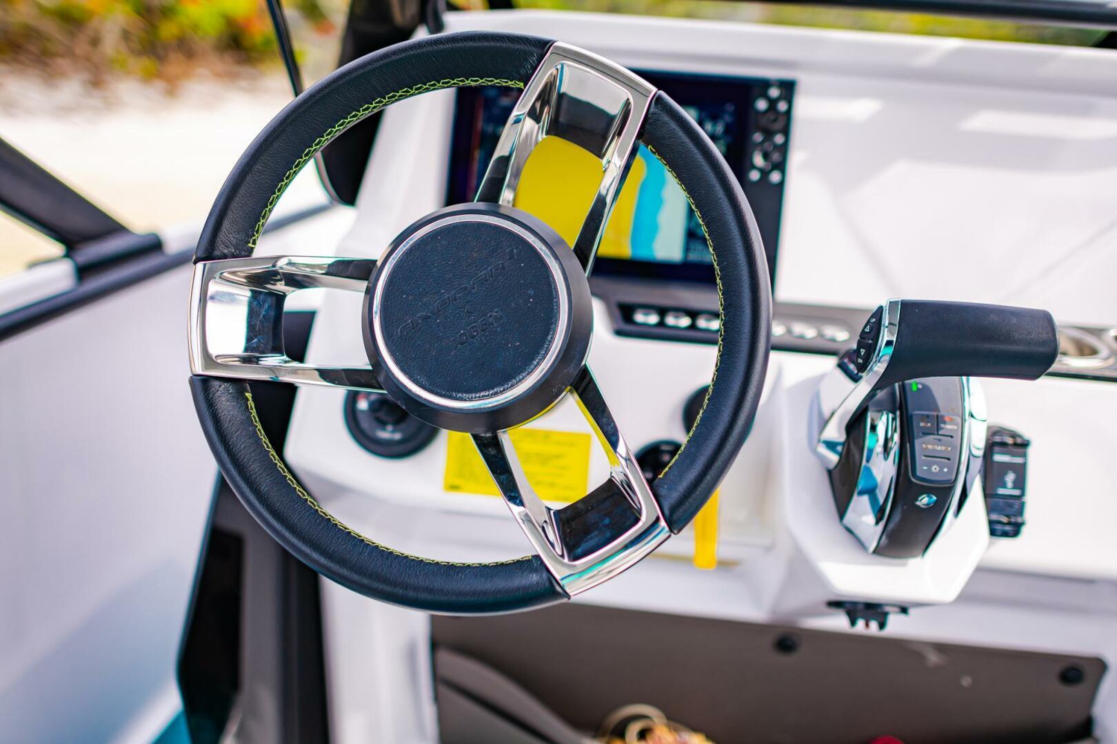 2022 Axopar 22 Spyder x Jobe Revolve Center Console for sale - YachtWorld