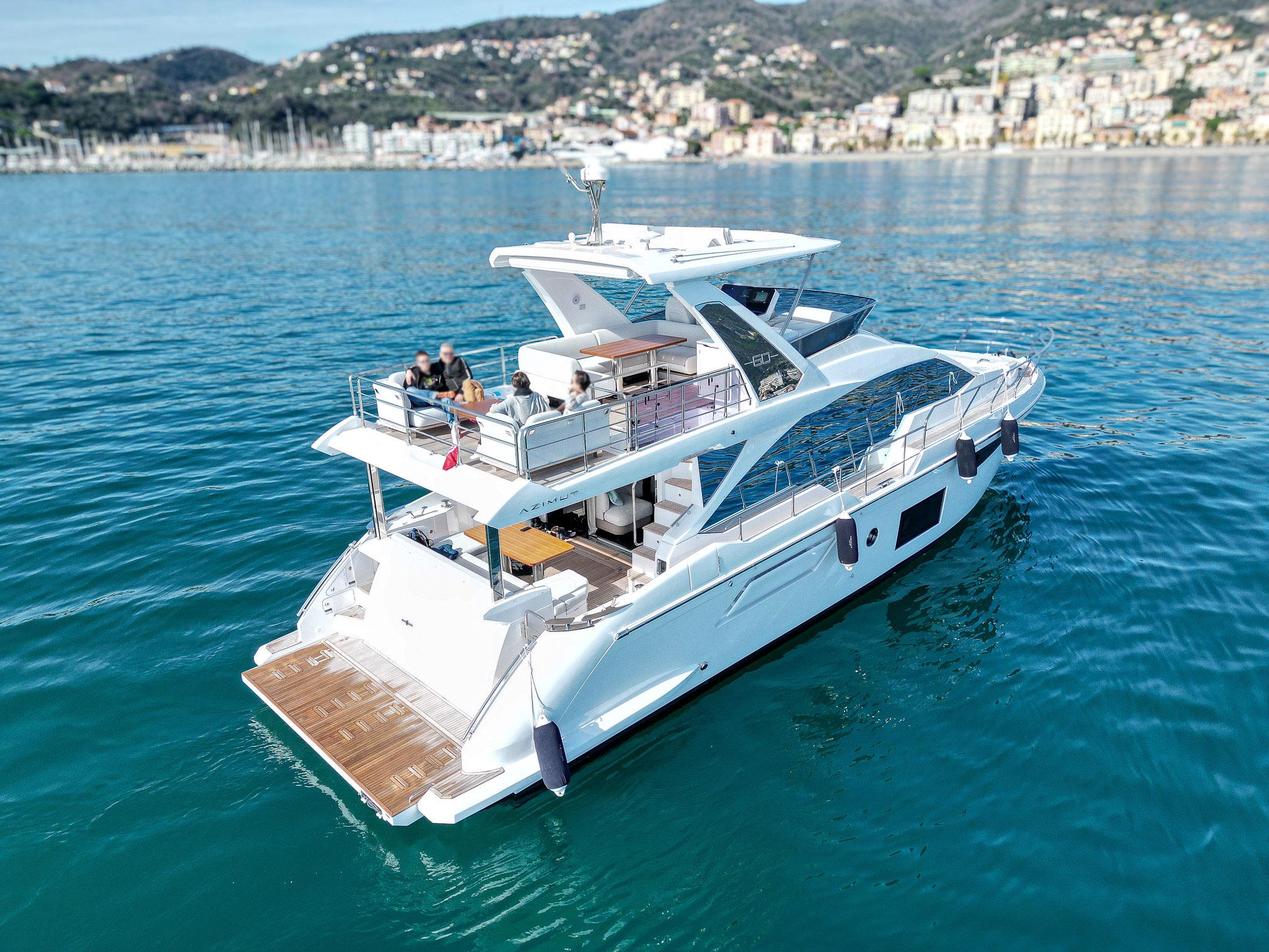 2024 Azimut 60 fly Flybridge for sale - YachtWorld