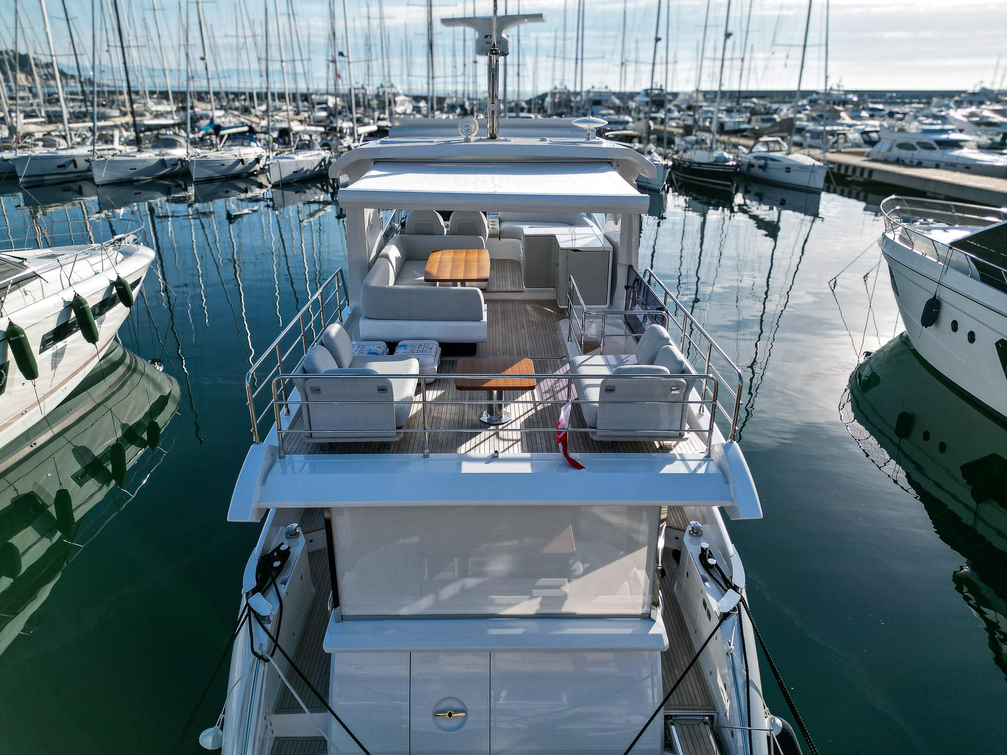 2024 Azimut 60 fly Flybridge for sale - YachtWorld