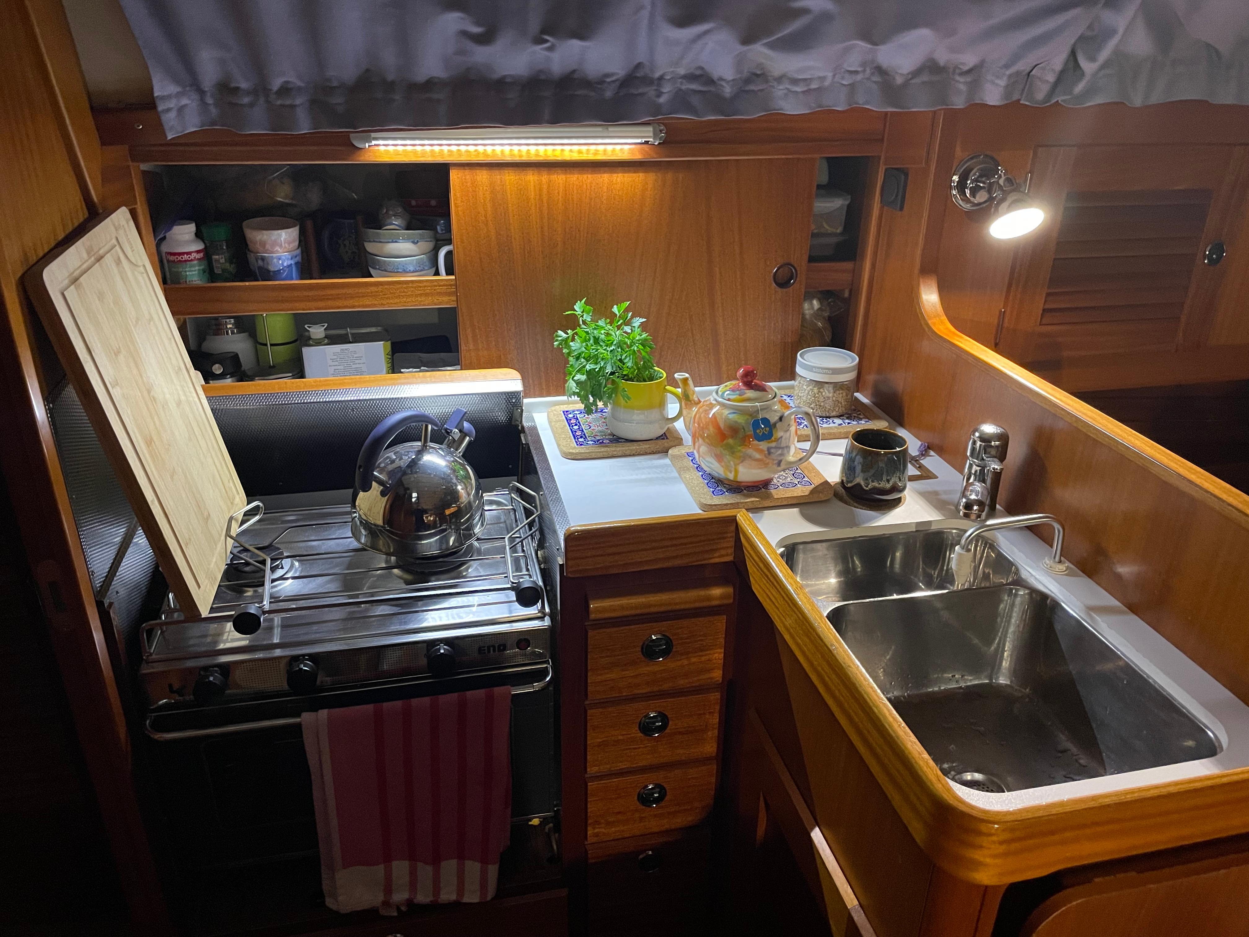 2003 Hallberg-Rassy 34 Sloop for sale - YachtWorld