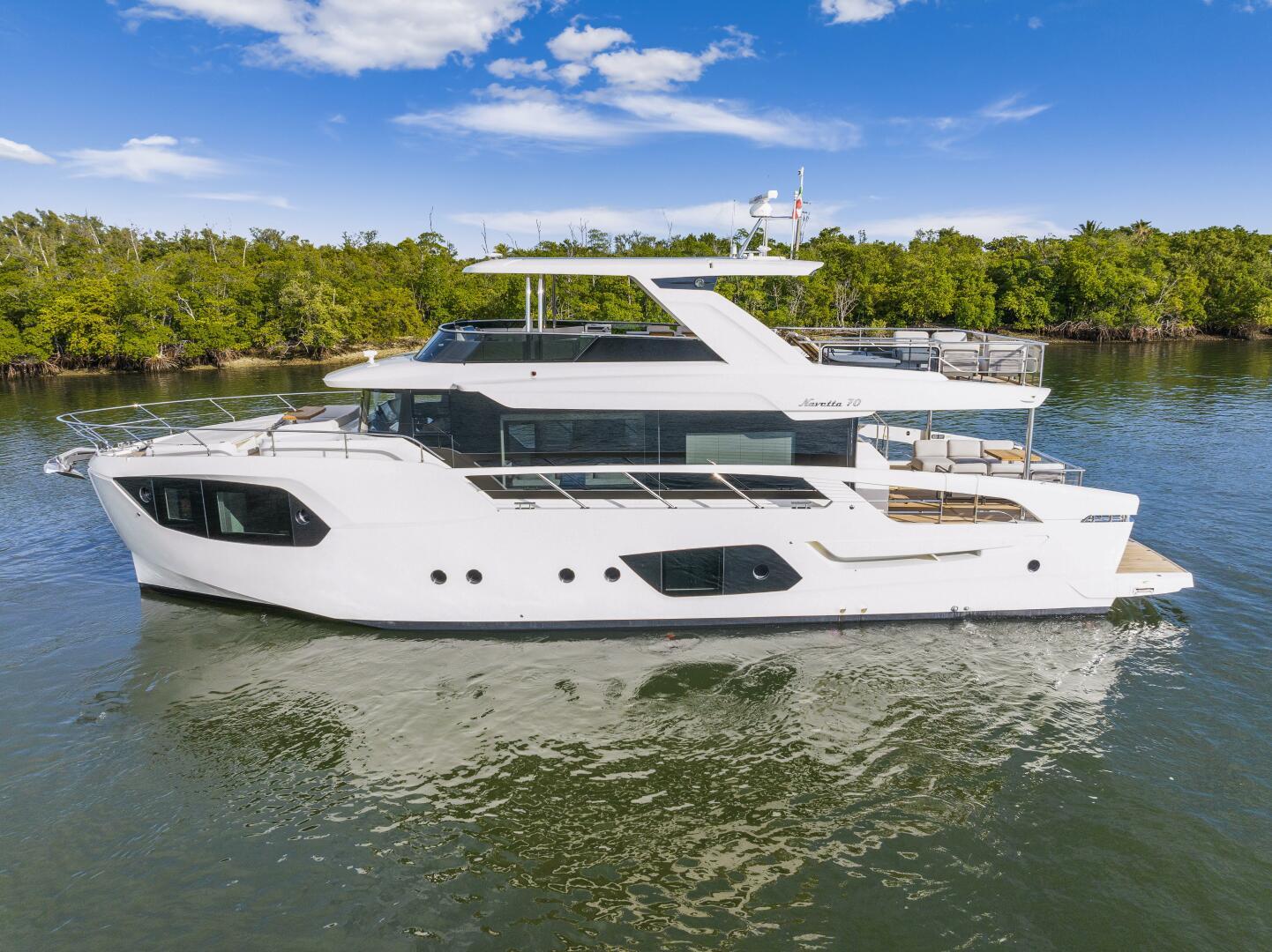 New 2025 Absolute NAVETTA 70 - Florida | TopBoats