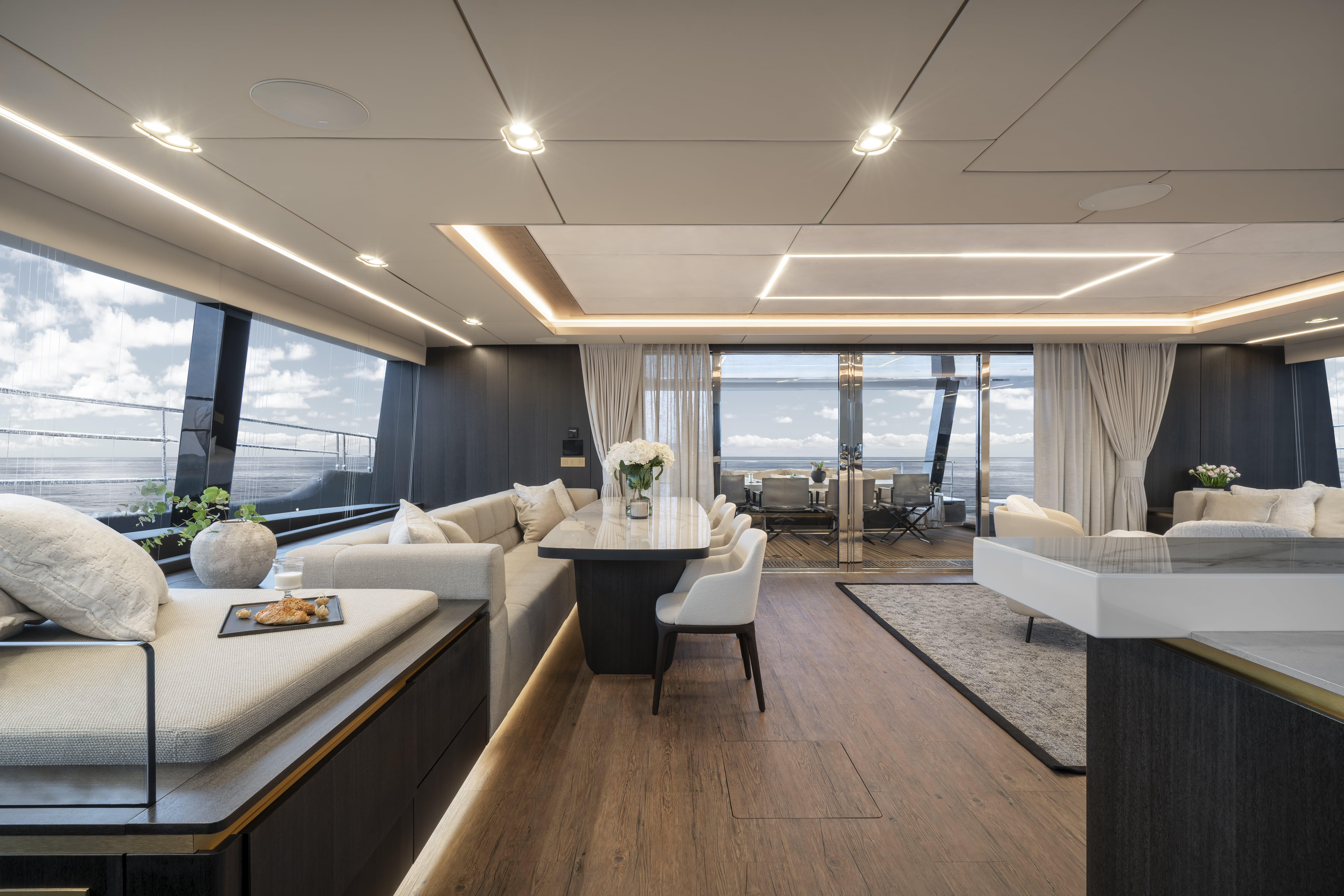 MANTA Flybridge Sunreef for sale - YachtWorld