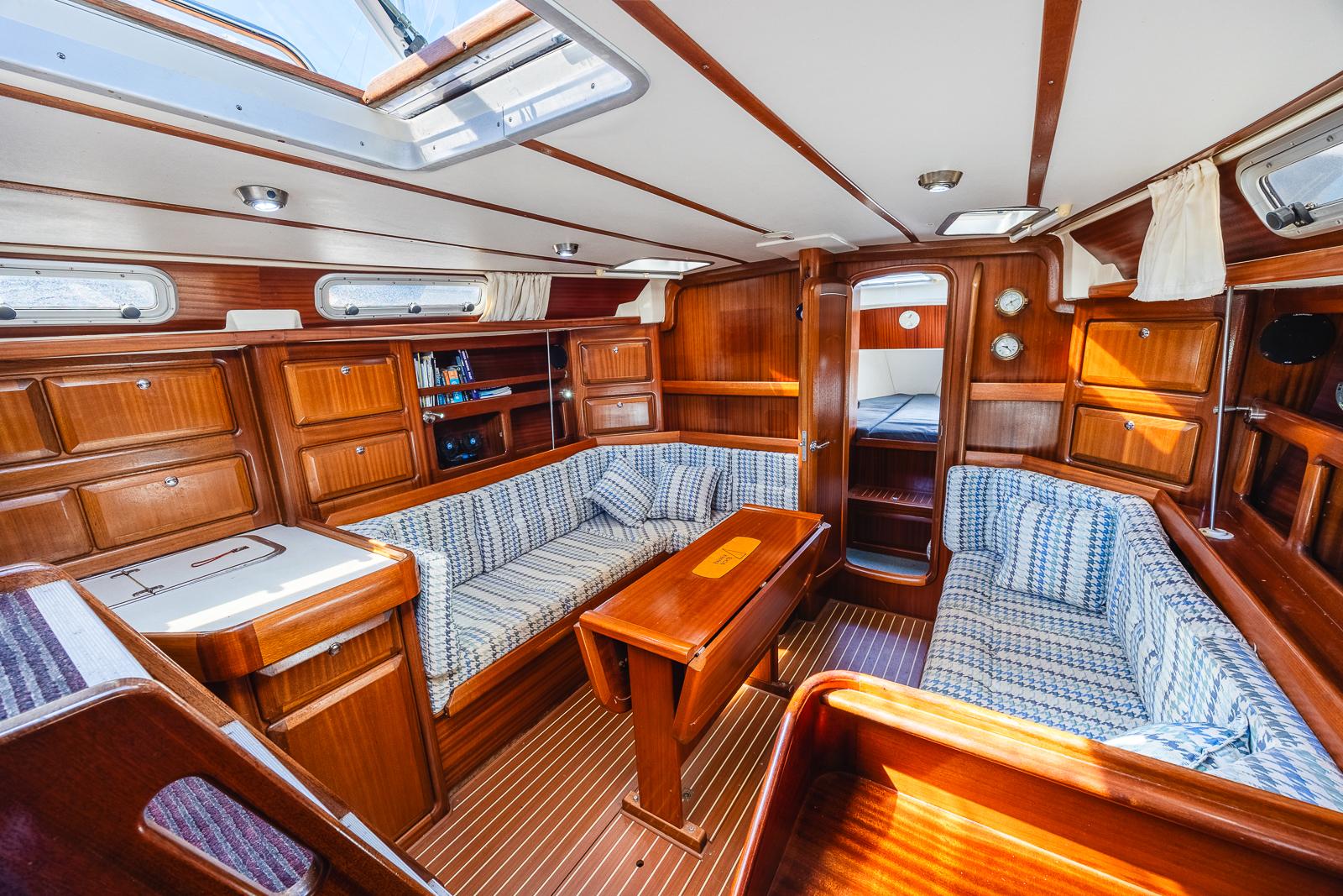 1999 Bavaria 42 Ocean Centre Cockpit for sale - YachtWorld