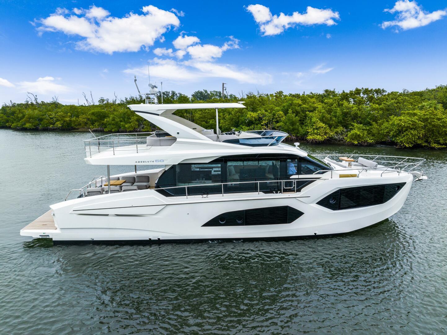 New 2025 Absolute 60 Fly - Florida | TopBoats