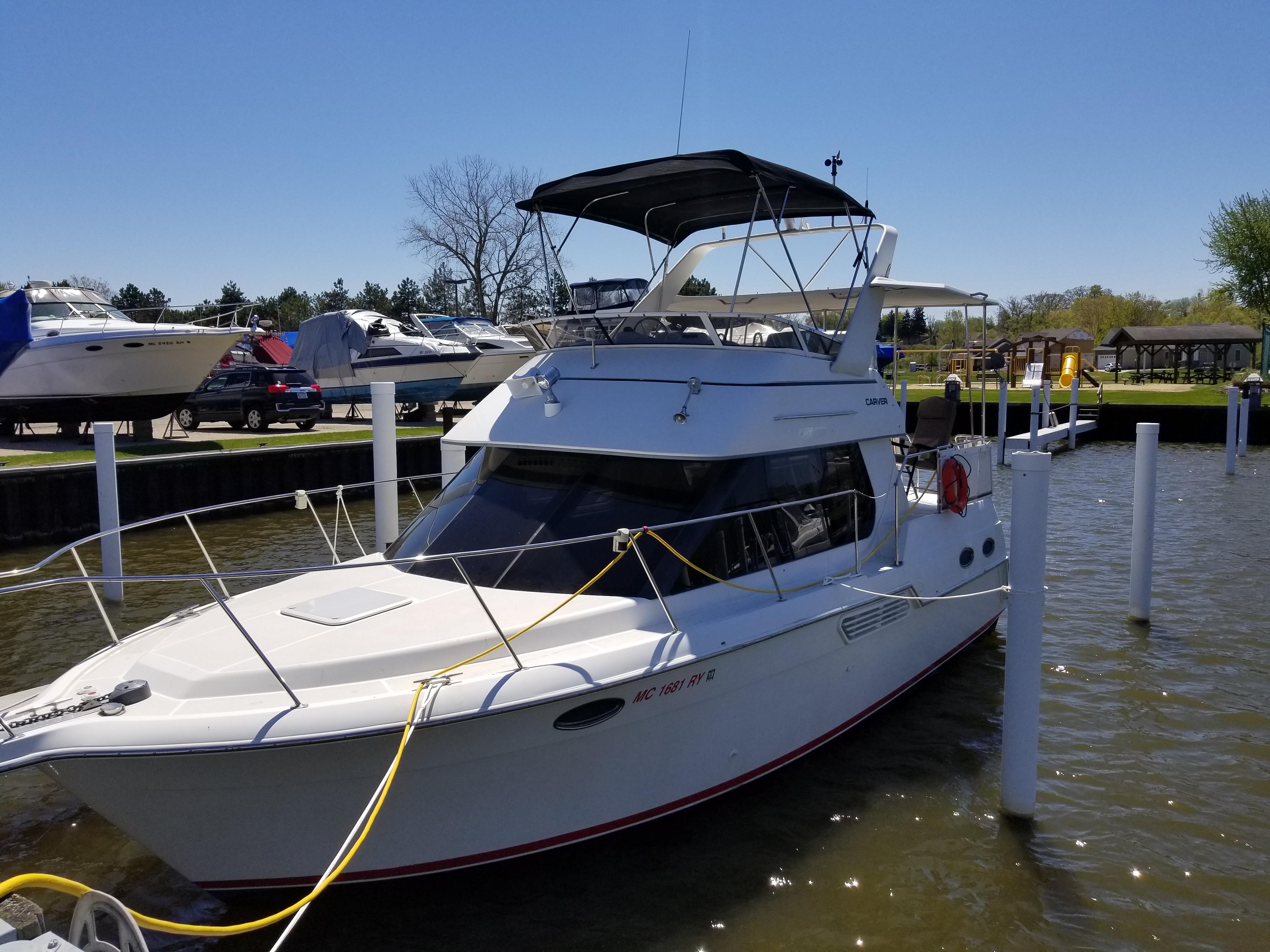 1999 Carver 326 Aft Cabin Motor Yacht Aft Cabin for sale - YachtWorld