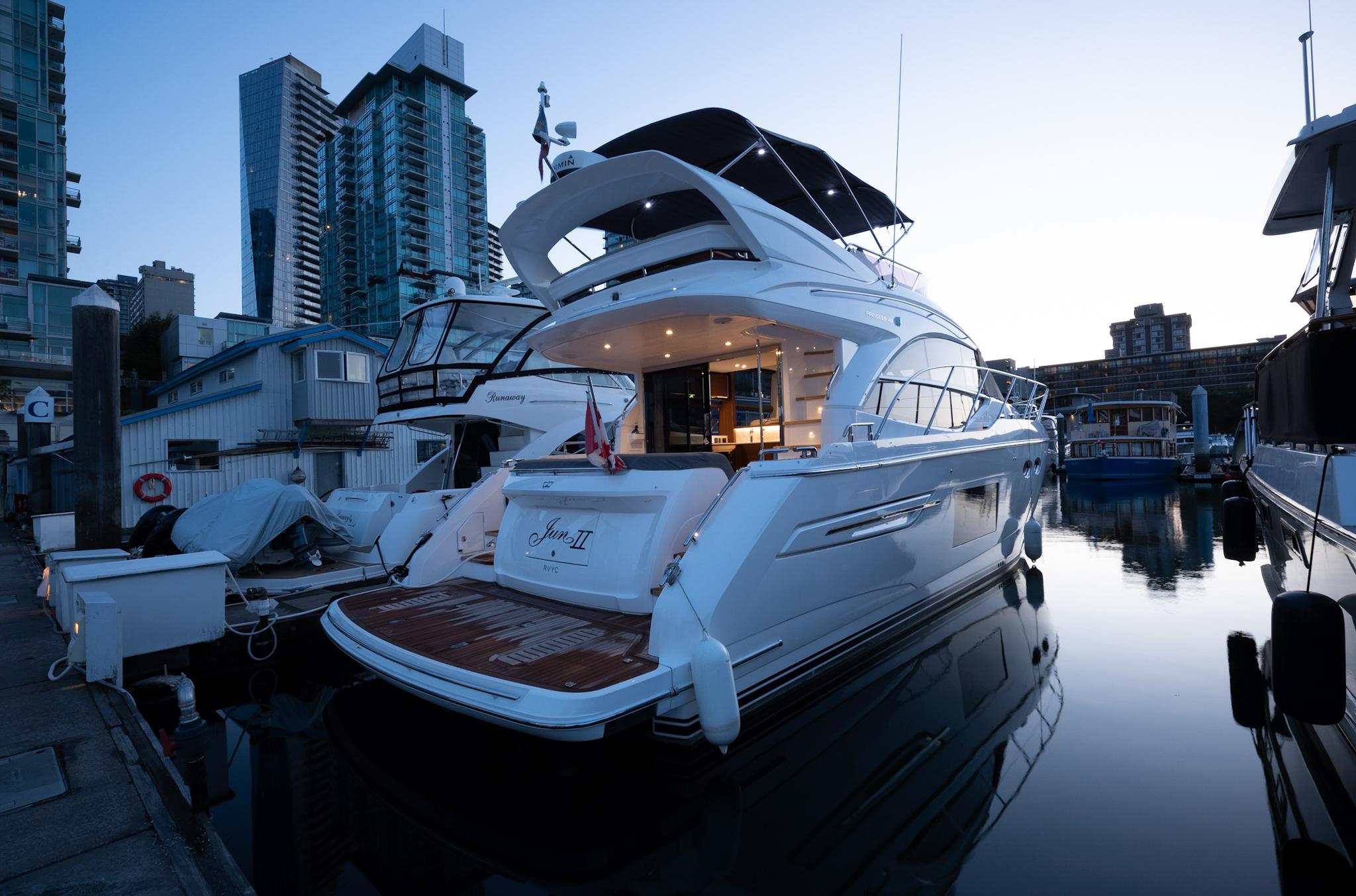 2018 Princess F49 Flybridge for sale - YachtWorld