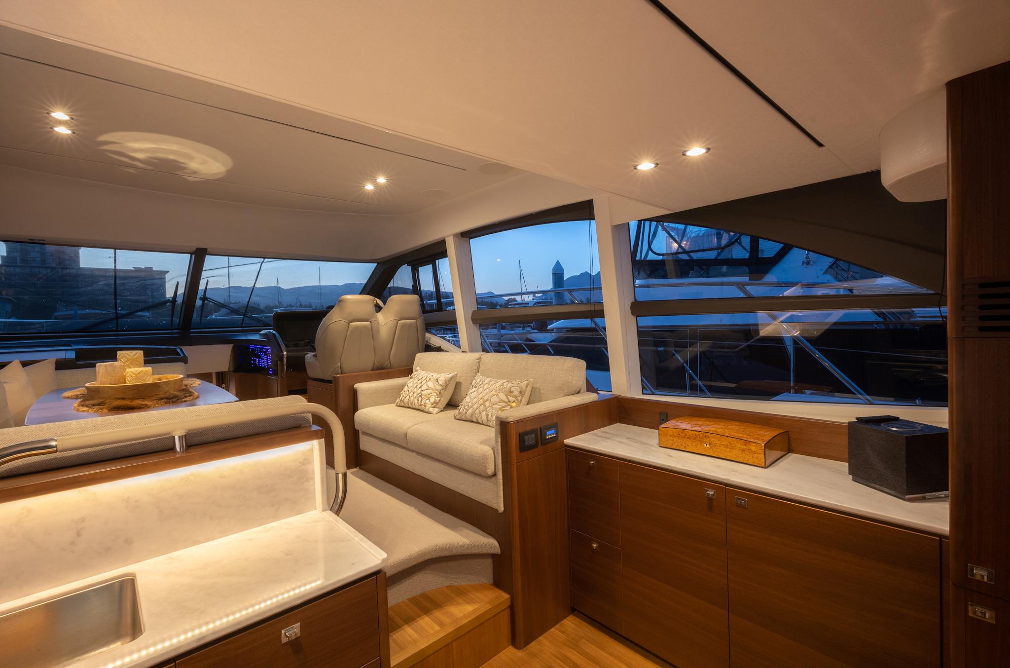 2018 Princess F49 Flybridge for sale - YachtWorld