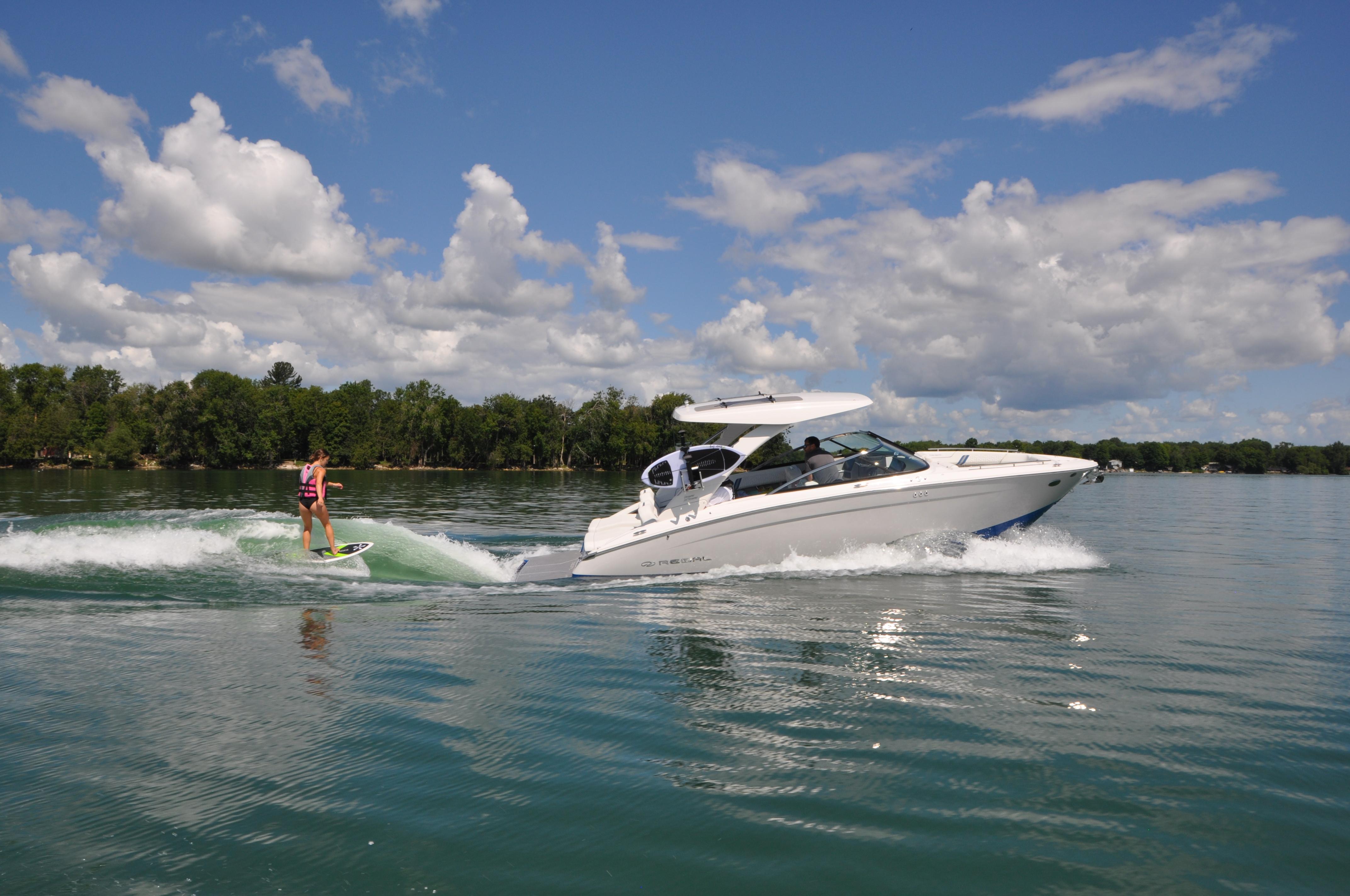 2023 Regal LS9 Surf Ski and Wakeboard for sale - YachtWorld