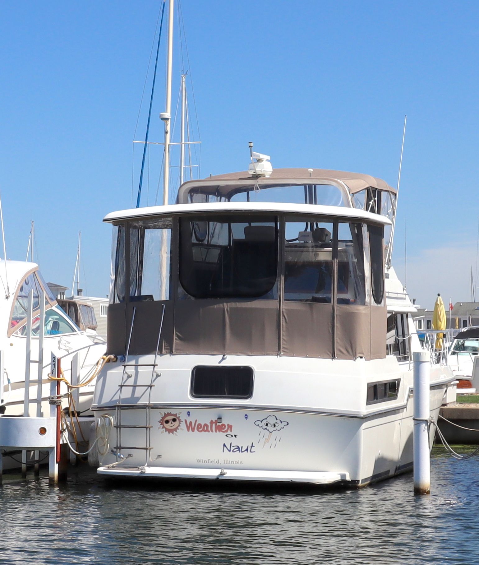 1988 Carver 38 Aft Cabin Motor Yacht 3807 - Weber Yachts