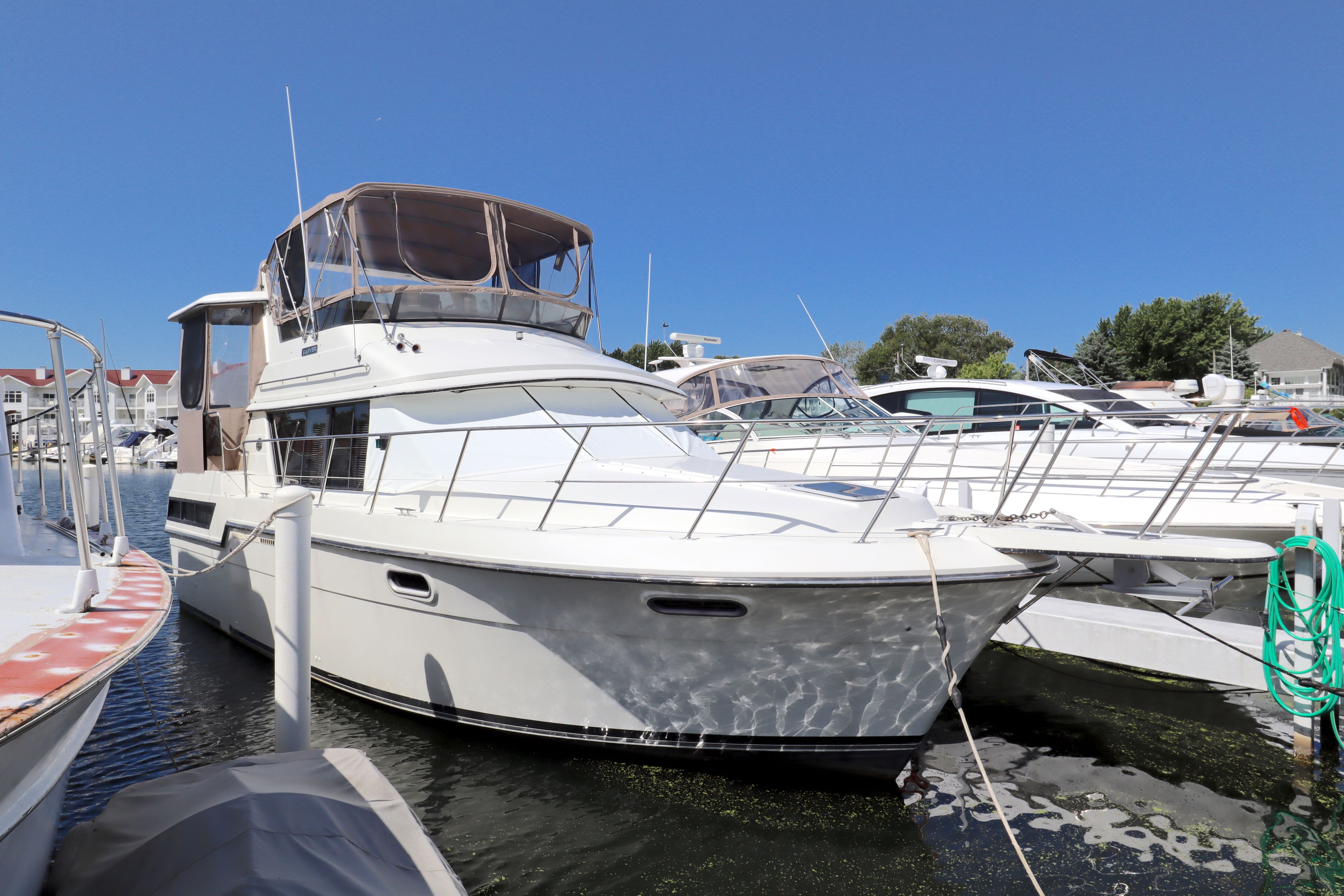 1988 Carver 38 Aft Cabin Motor Yacht 3807 - Weber Yachts