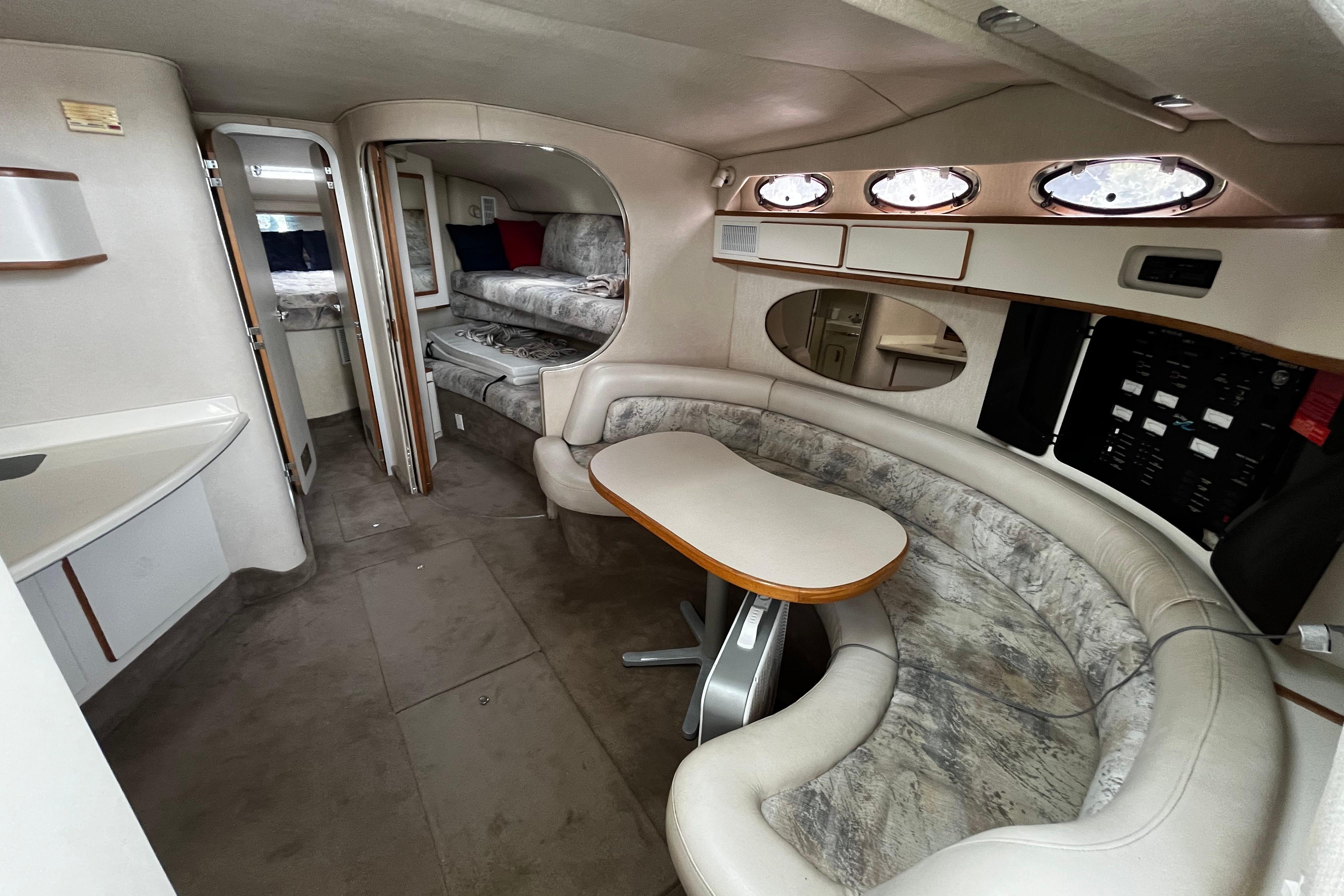 1995 Sea Ray 400 Express Cruiser Yachts à moteur à vendre - YachtWorld