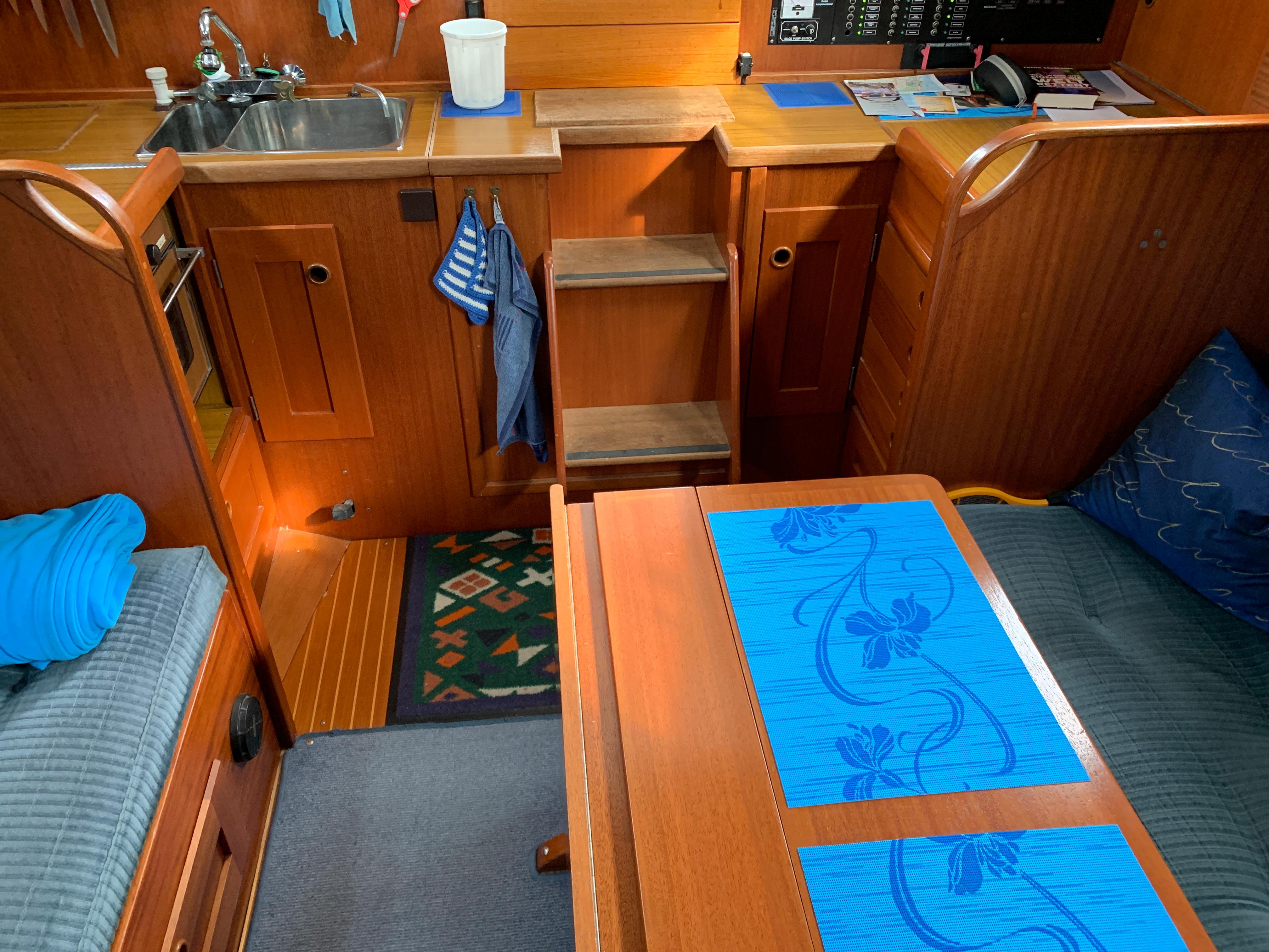 1989 Hallberg-Rassy 94 Motorsailer for sale - YachtWorld