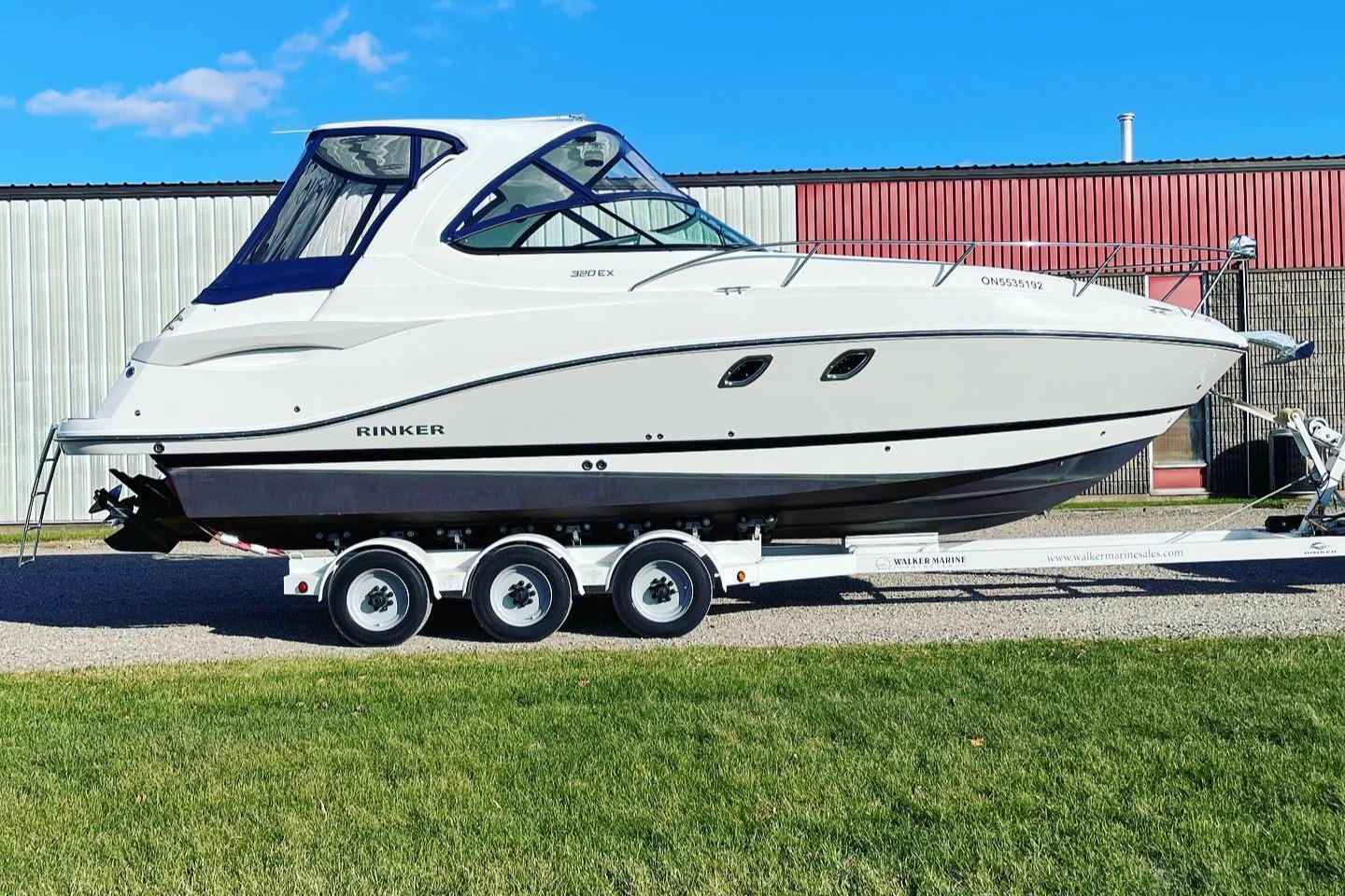 2017 Rinker 320 Express Cruiser Cruiser for sale - YachtWorld