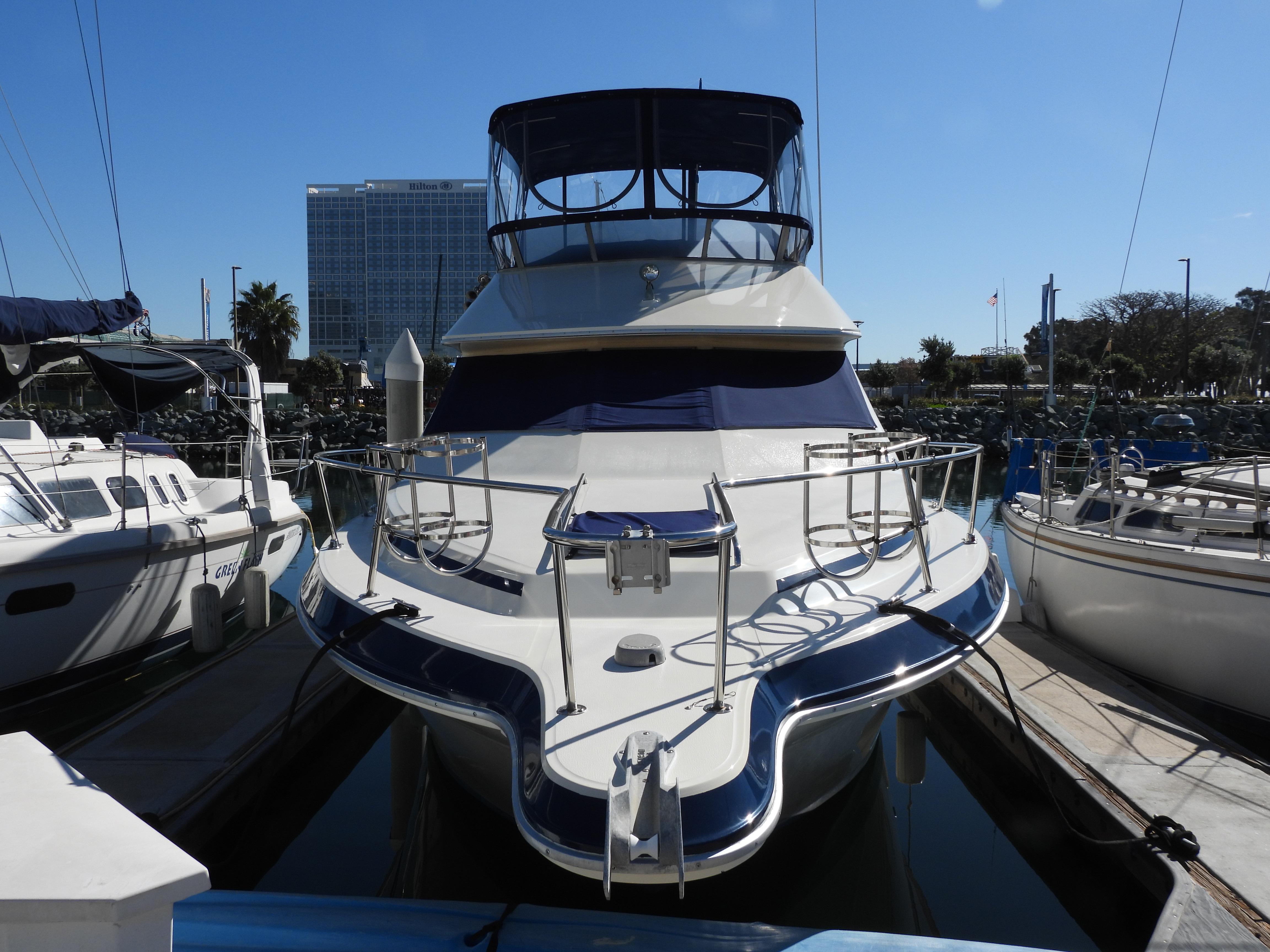 1988 Sea Ray 300 Sedan Bridge Motor Yacht for sale - YachtWorld