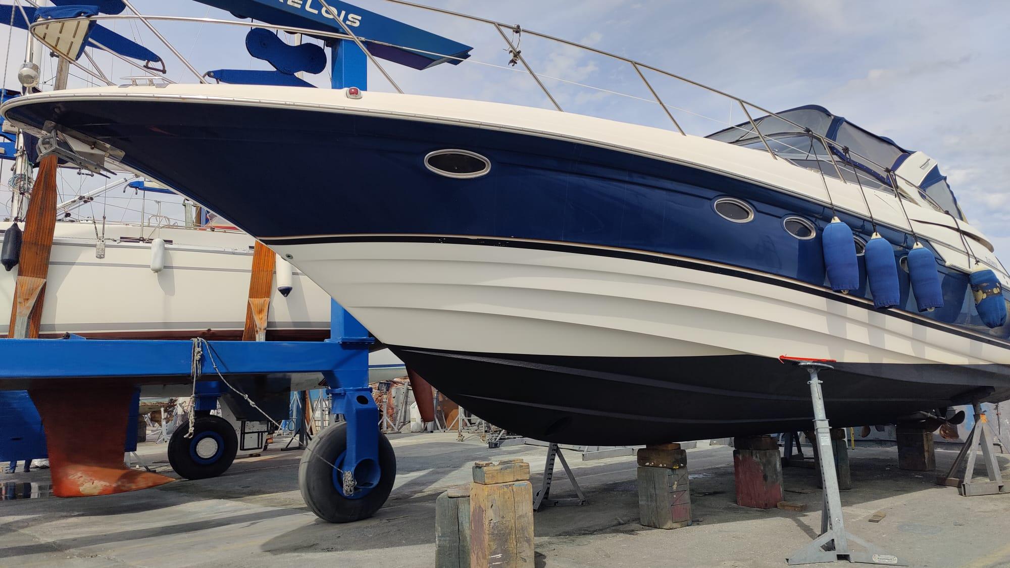 Used 2001 Regal 4260 Commodore - 83 - Var | Youboat