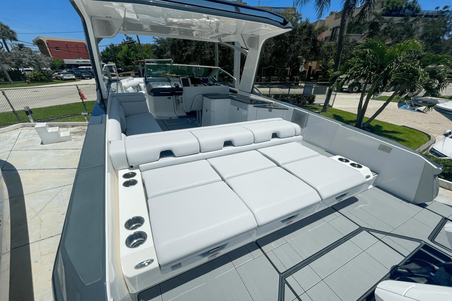 2024 Aviara AV32 Outboard Runabout for sale - YachtWorld