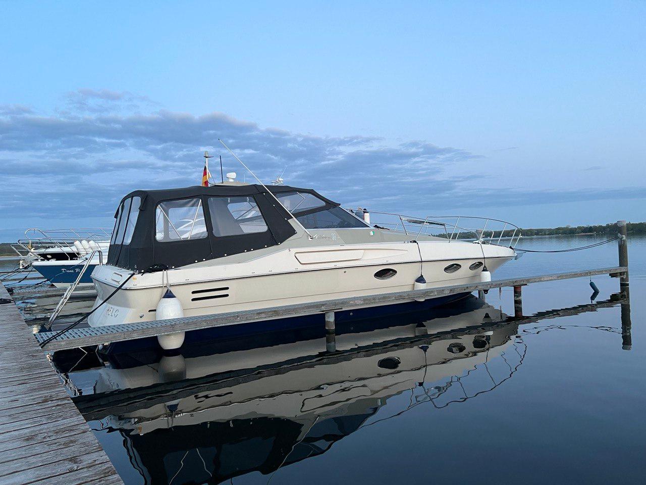 1990 Riva 38 Bravo Special Motor Yachts for sale - YachtWorld