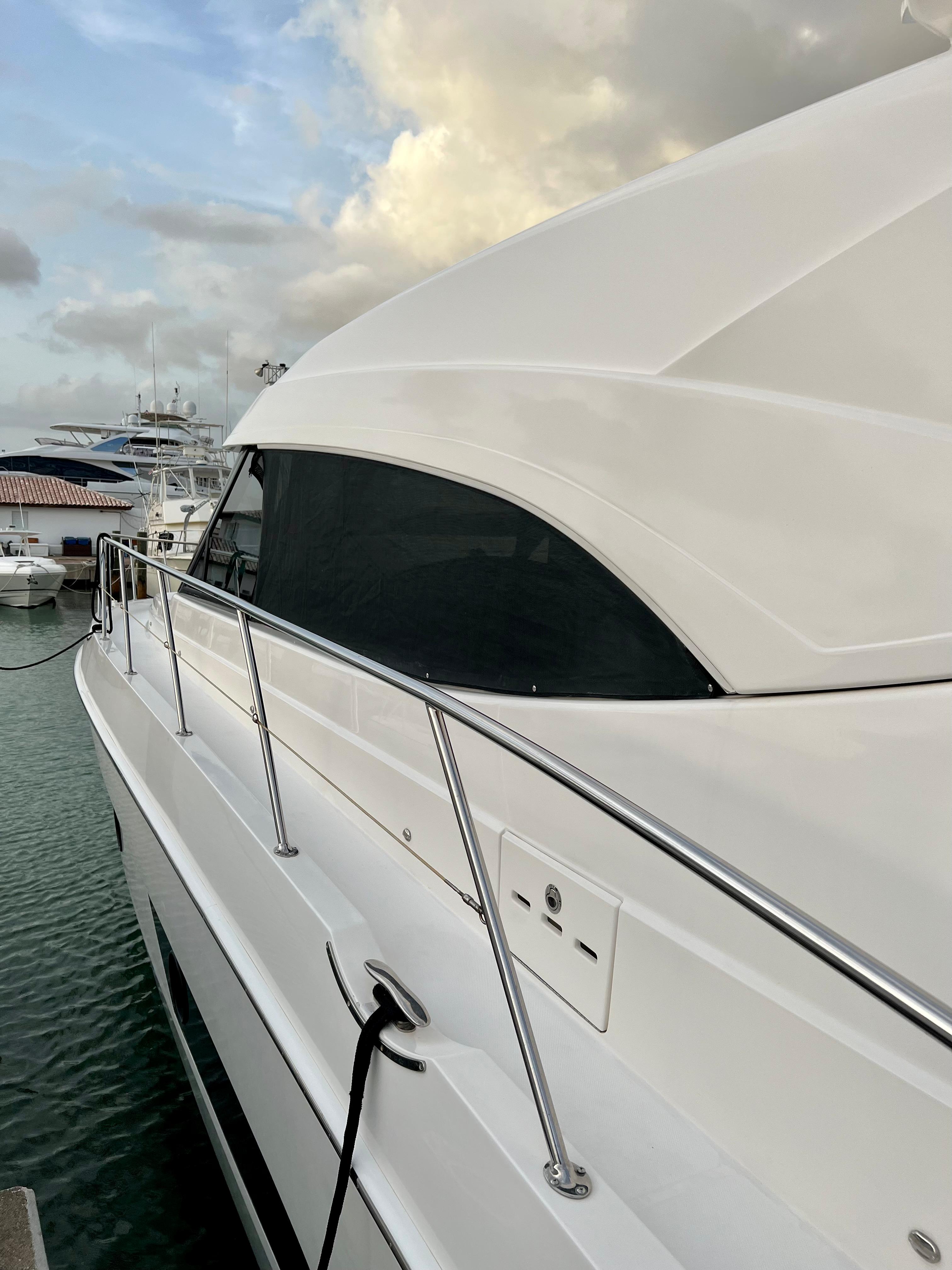 2017 Riviera 54 Sport Yacht Sports Cruiser for sale - YachtWorld