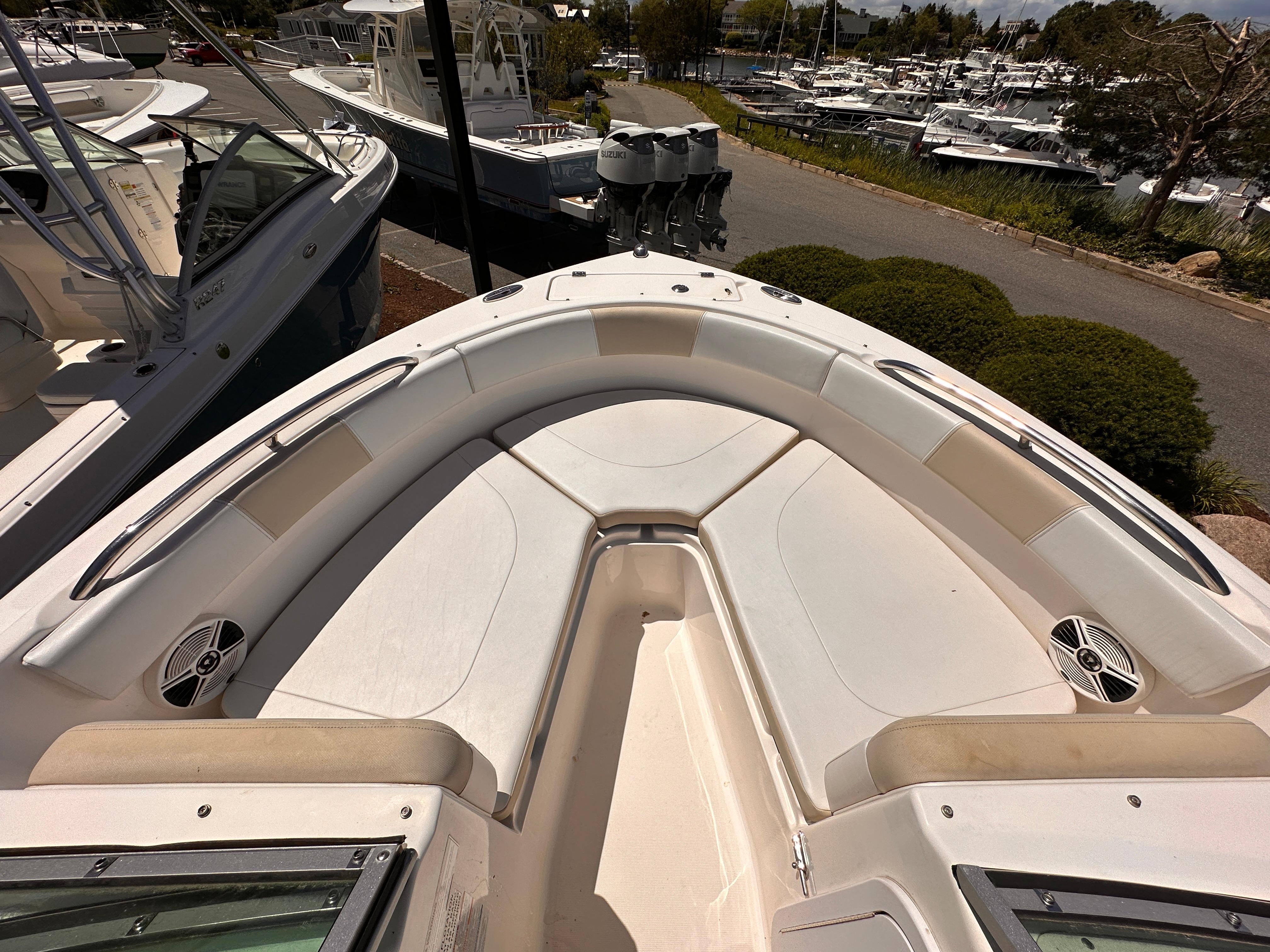 2015 Robalo R227 Dual Console Dual Console for sale - YachtWorld