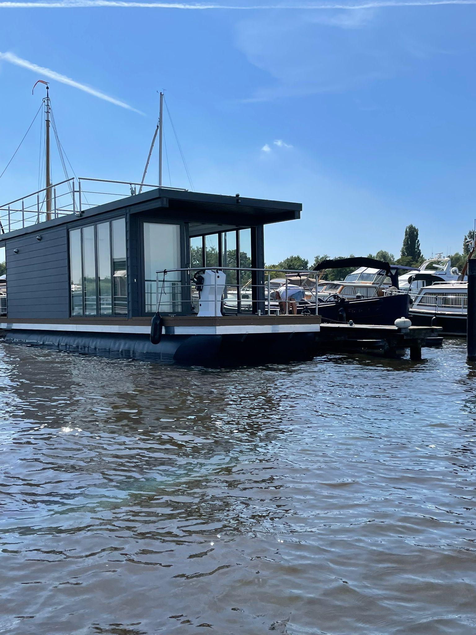 Aqua-House Hausboot Harmonia 1130/1B 11m 2023, Hausboote | Boot24