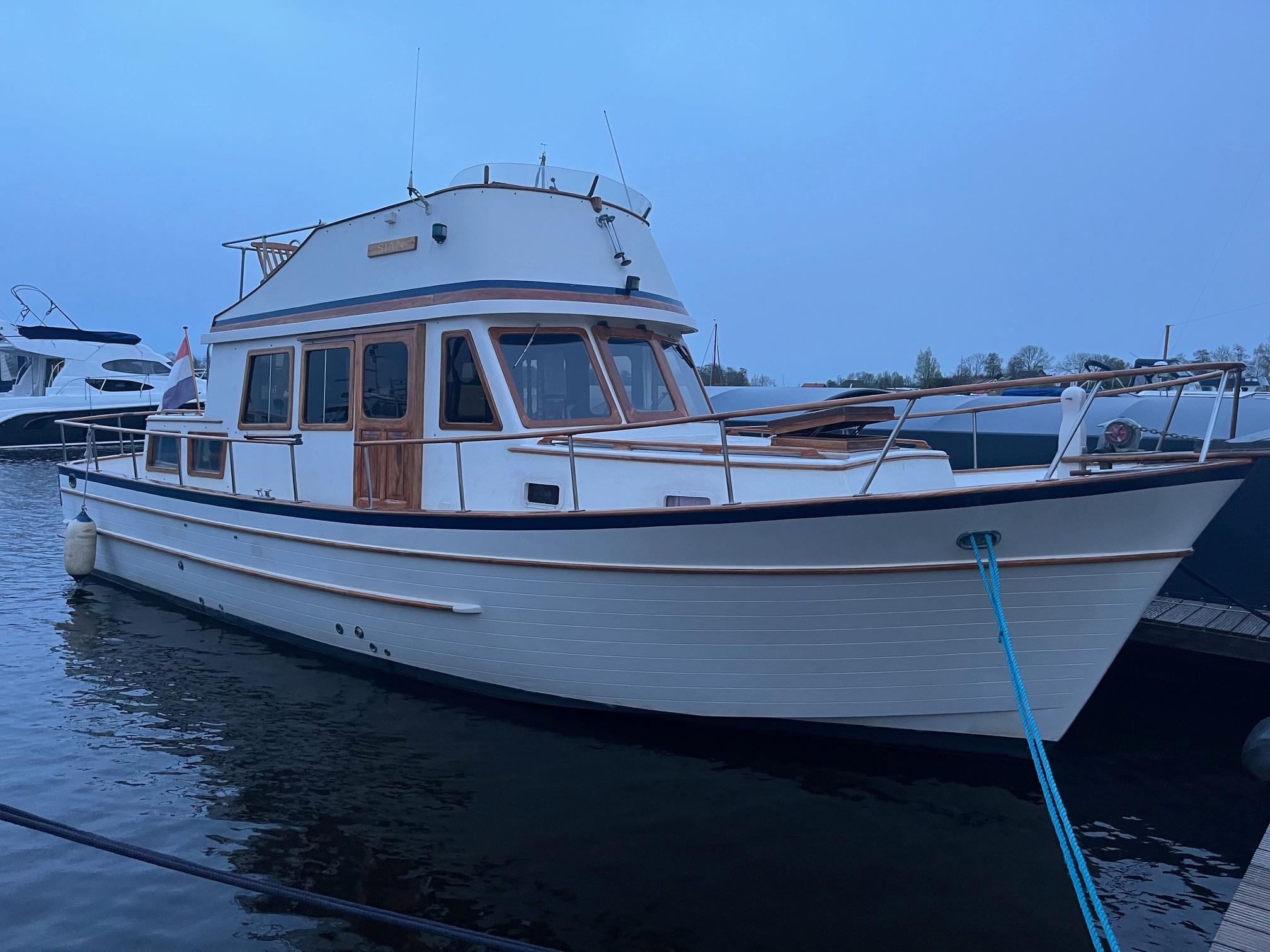 Used 1982 Taiwan Trawler 36 | Youboat
