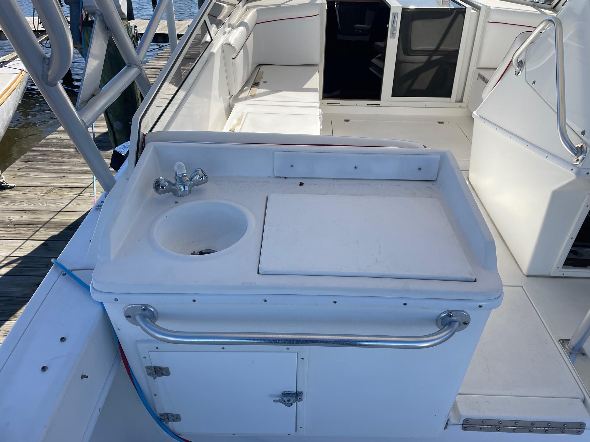 1999 Contender 35 Express Express Cruiser for sale - YachtWorld