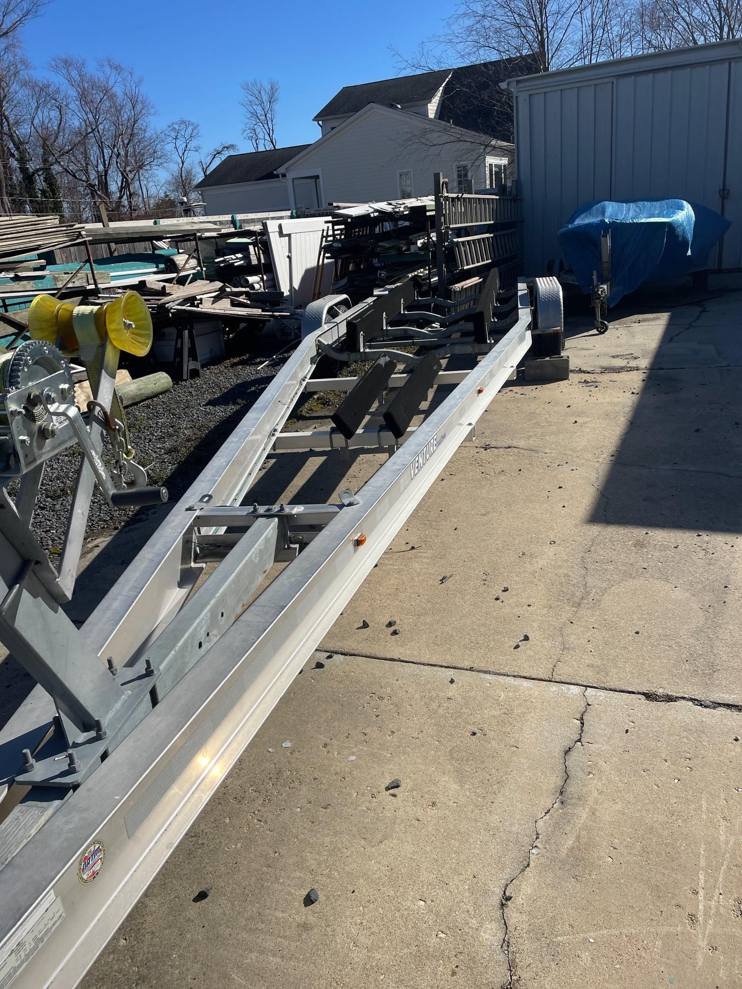 1999 Contender 35 Express Express Cruiser for sale - YachtWorld