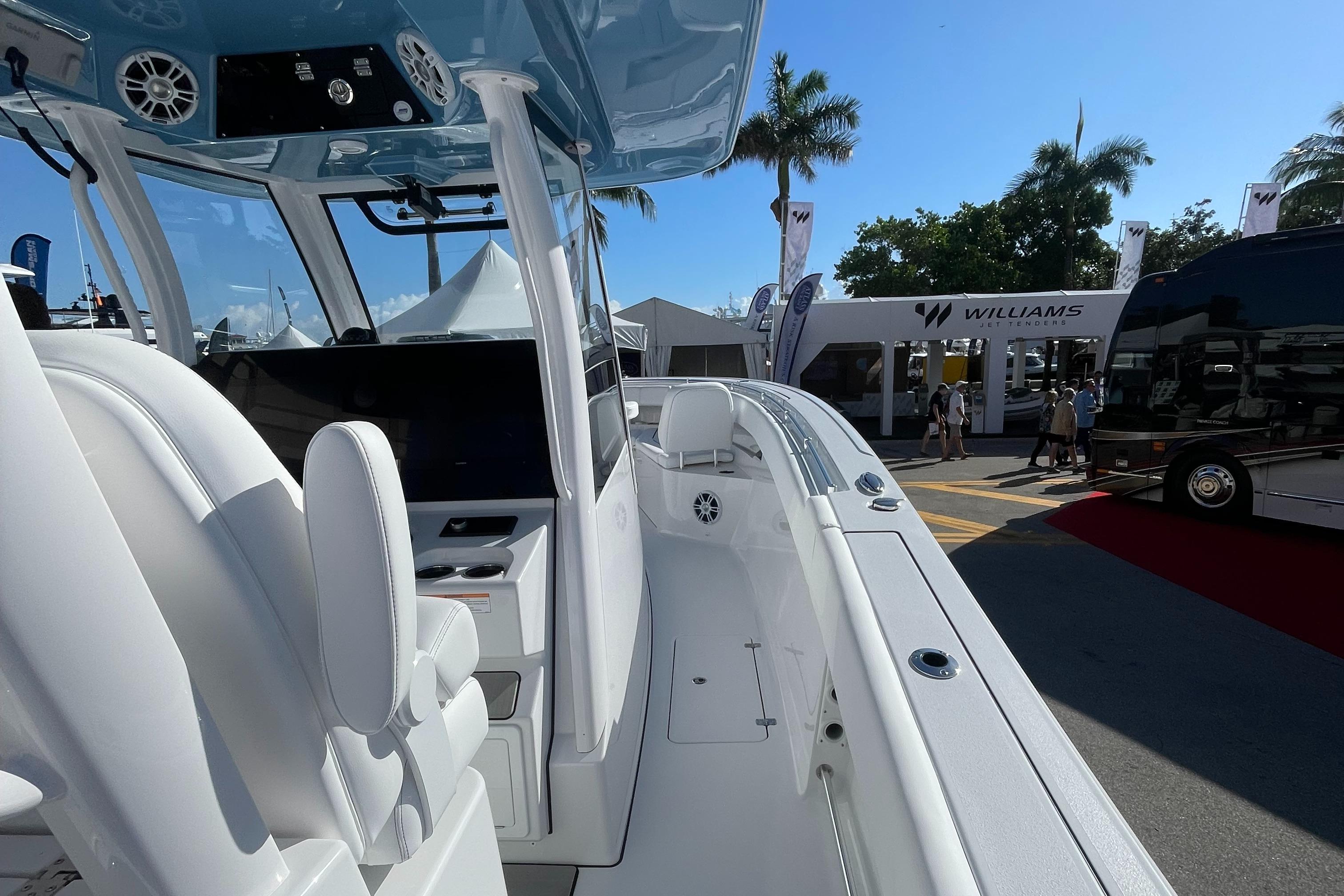 2024 Sportsman Open 322 Centre Console for sale - YachtWorld