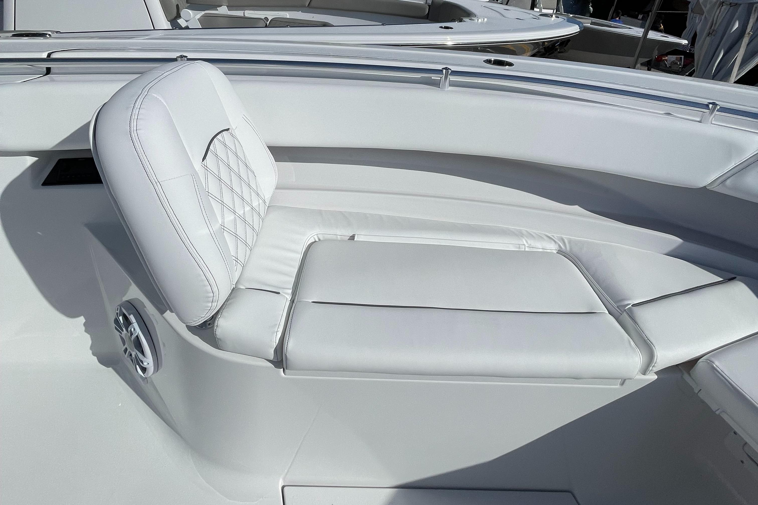 2024 Sportsman Open 322 Centre Console for sale - YachtWorld