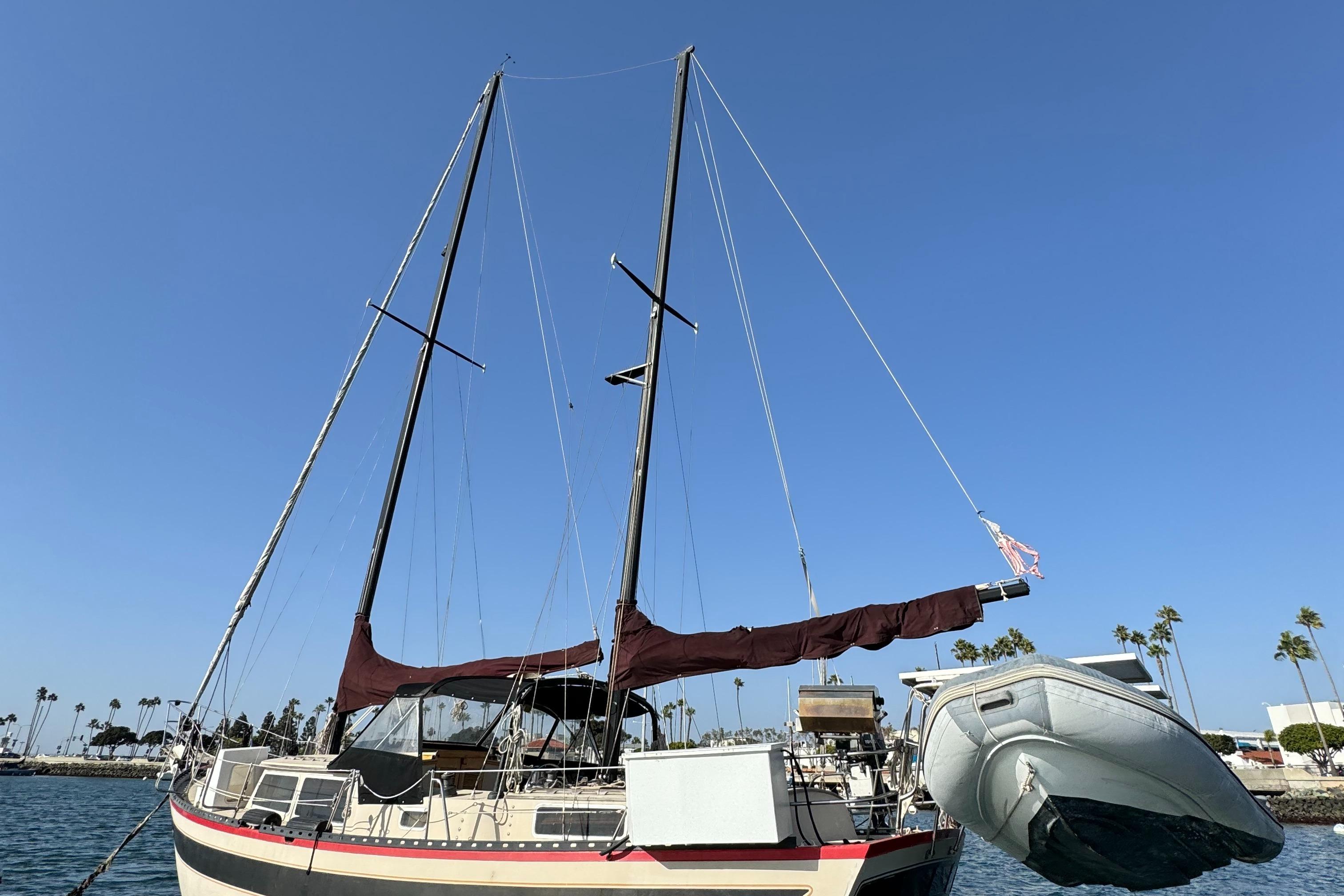 1977 Islander Freeport Ketch Rig Ketch for sale - YachtWorld