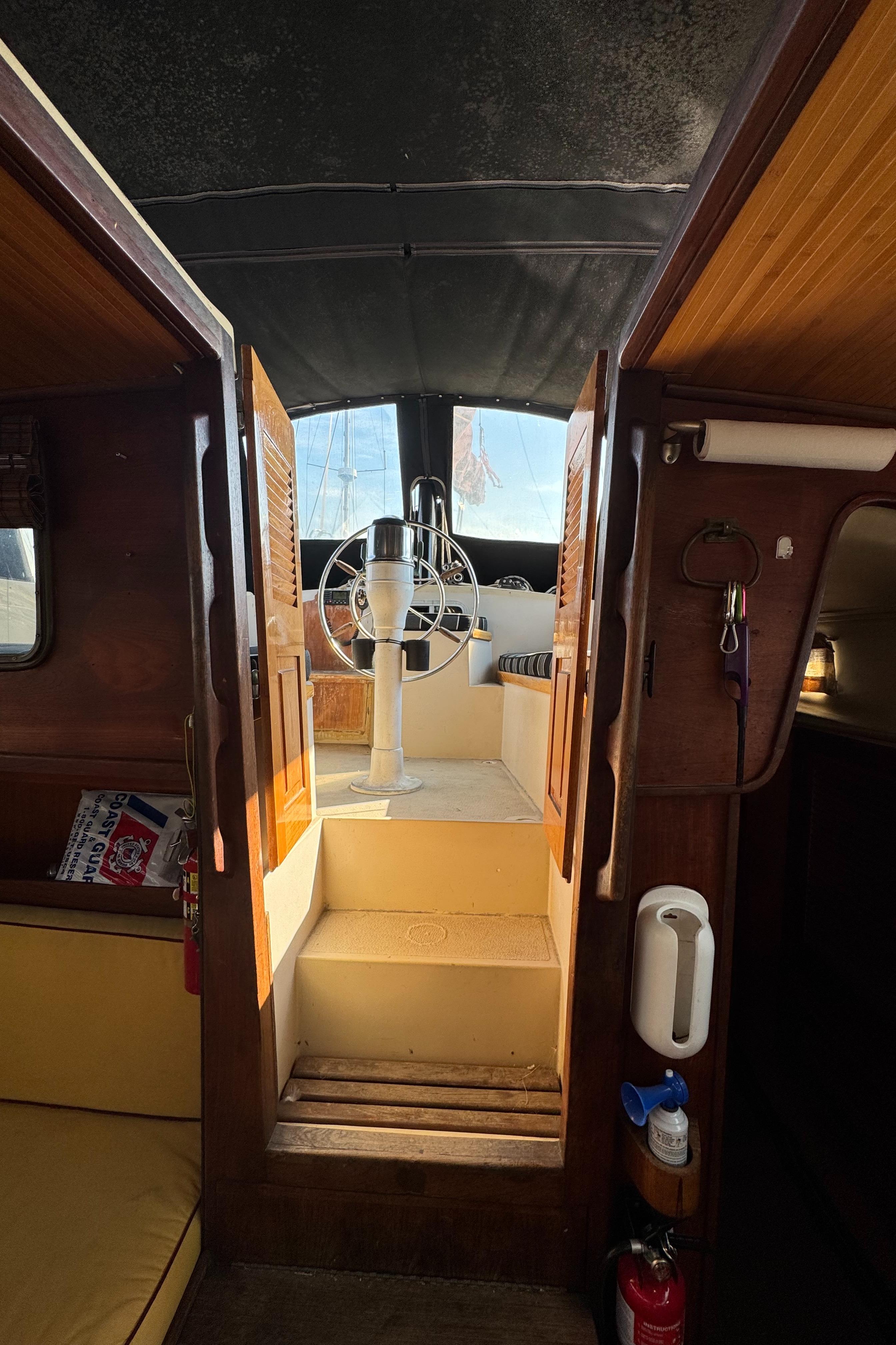 1977 Islander Freeport Ketch Rig Ketch for sale - YachtWorld