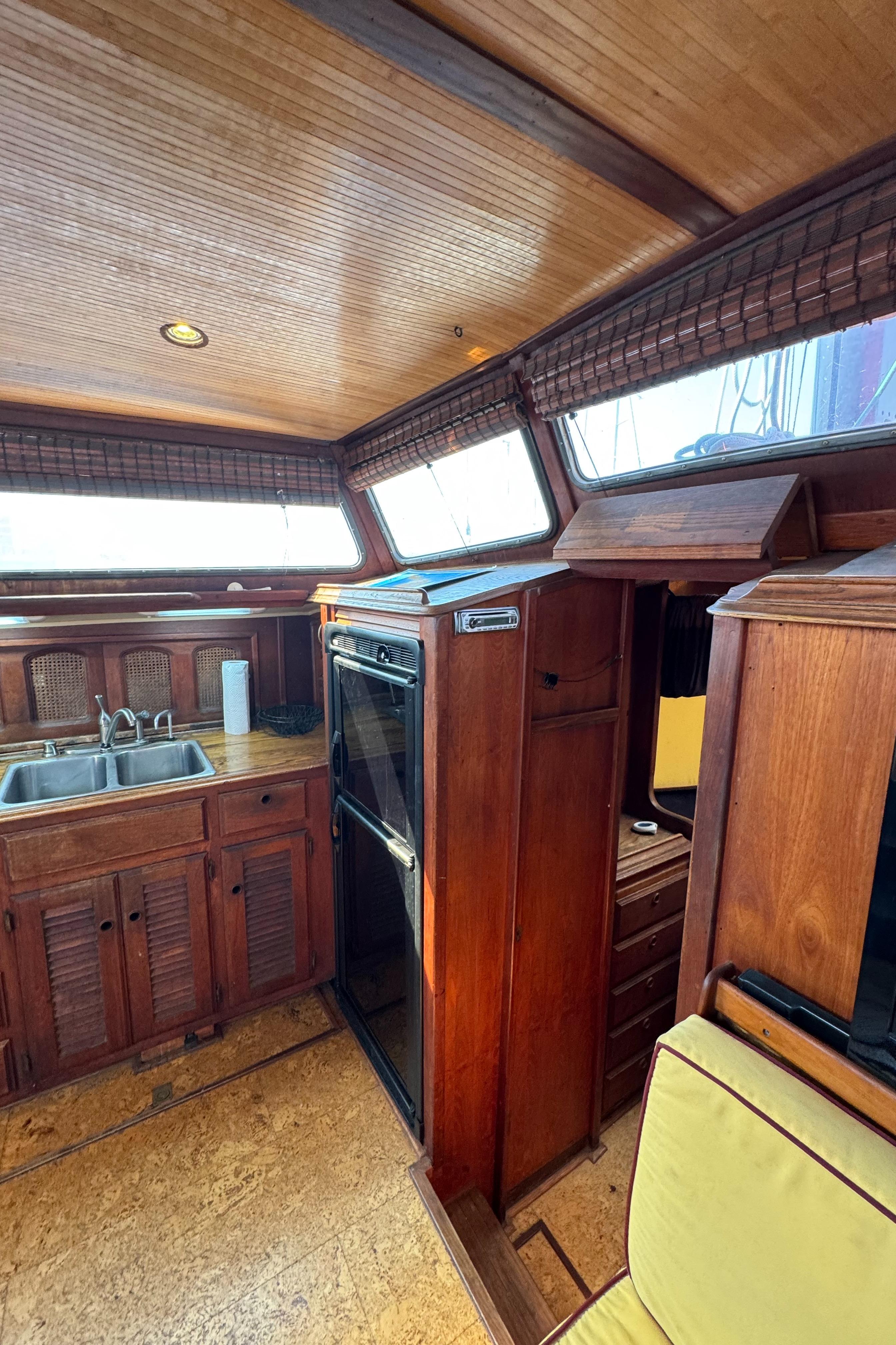 1977 Islander Freeport Ketch Rig Ketch for sale - YachtWorld