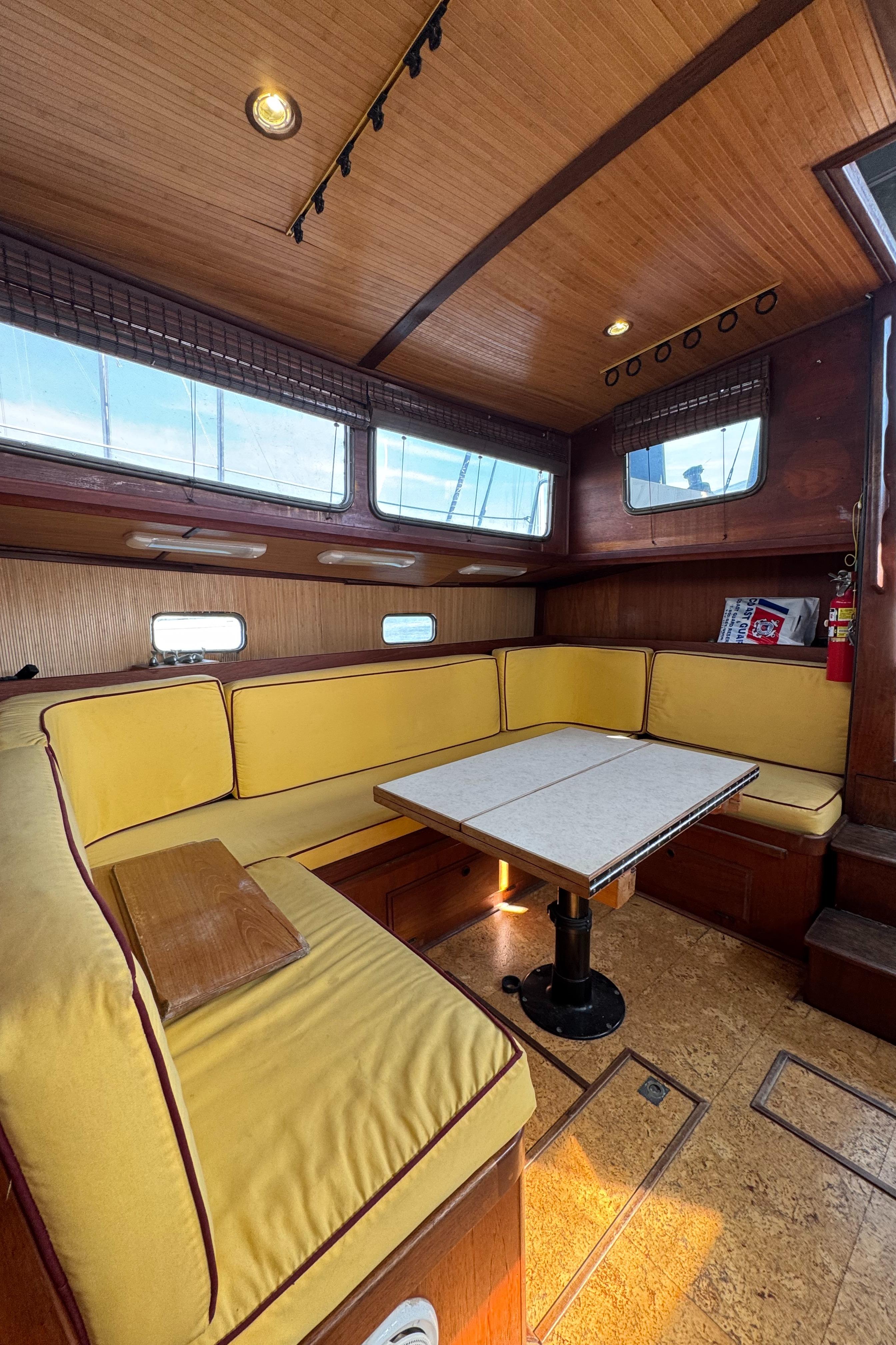 1977 Islander Freeport Ketch Rig Ketch for sale - YachtWorld