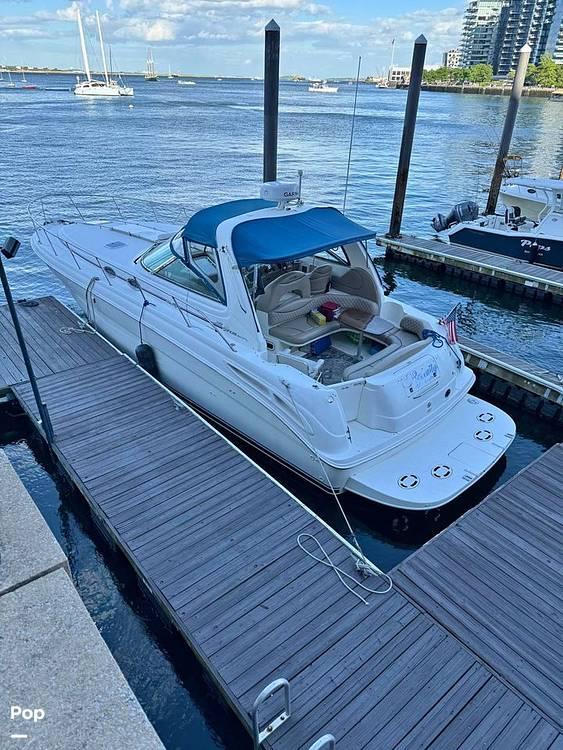 Sea Ray 380 Sundancer Usado en Massachusetts - Cosas de Barcos