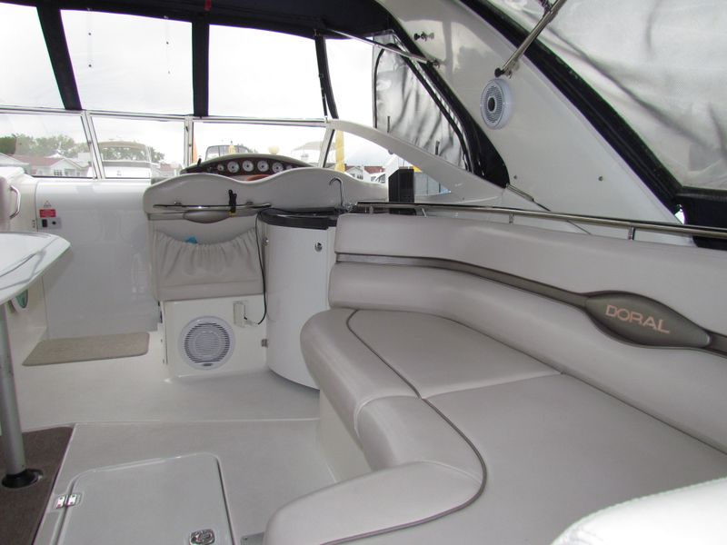 2004 Doral 330 Elegante - Weber Yachts