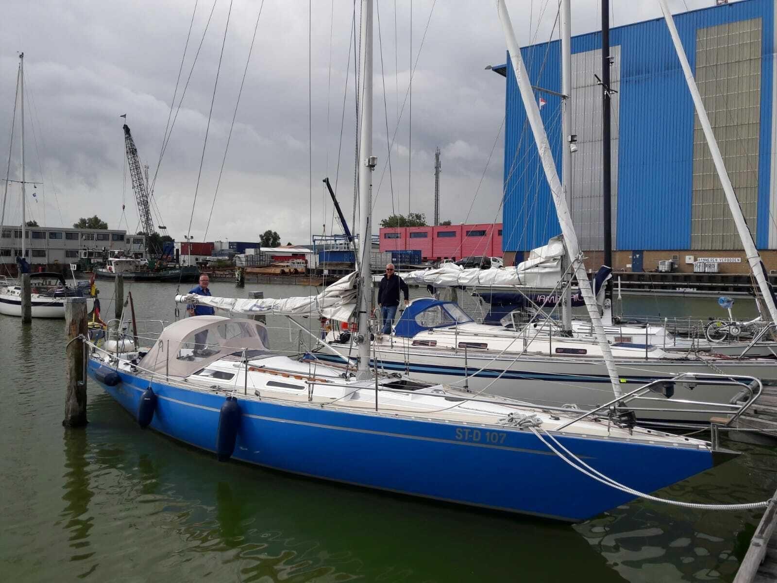 Lady Helmsman Boat For Sale - Waa2